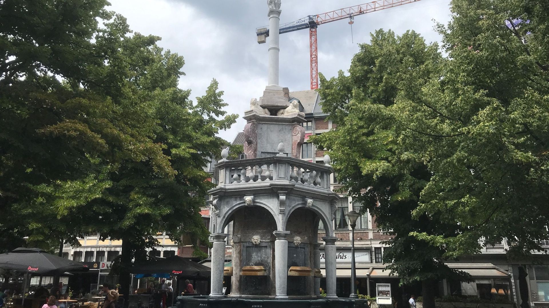 Le Perron rénové inauguré ce vendredi après-midi: pourquoi est-il si ...