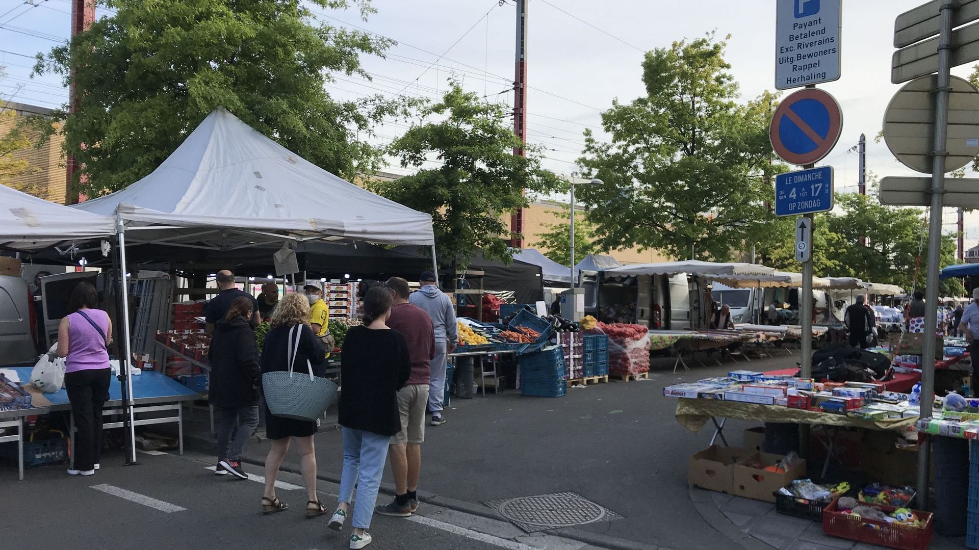 Réouverture en mode mineur du marché du Midi à Bruxelles : entre joie ...