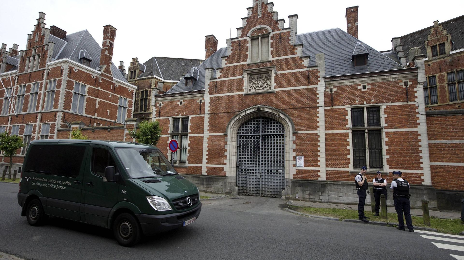 La prison de Forest à nouveau en surpopulation - RTBF Actus