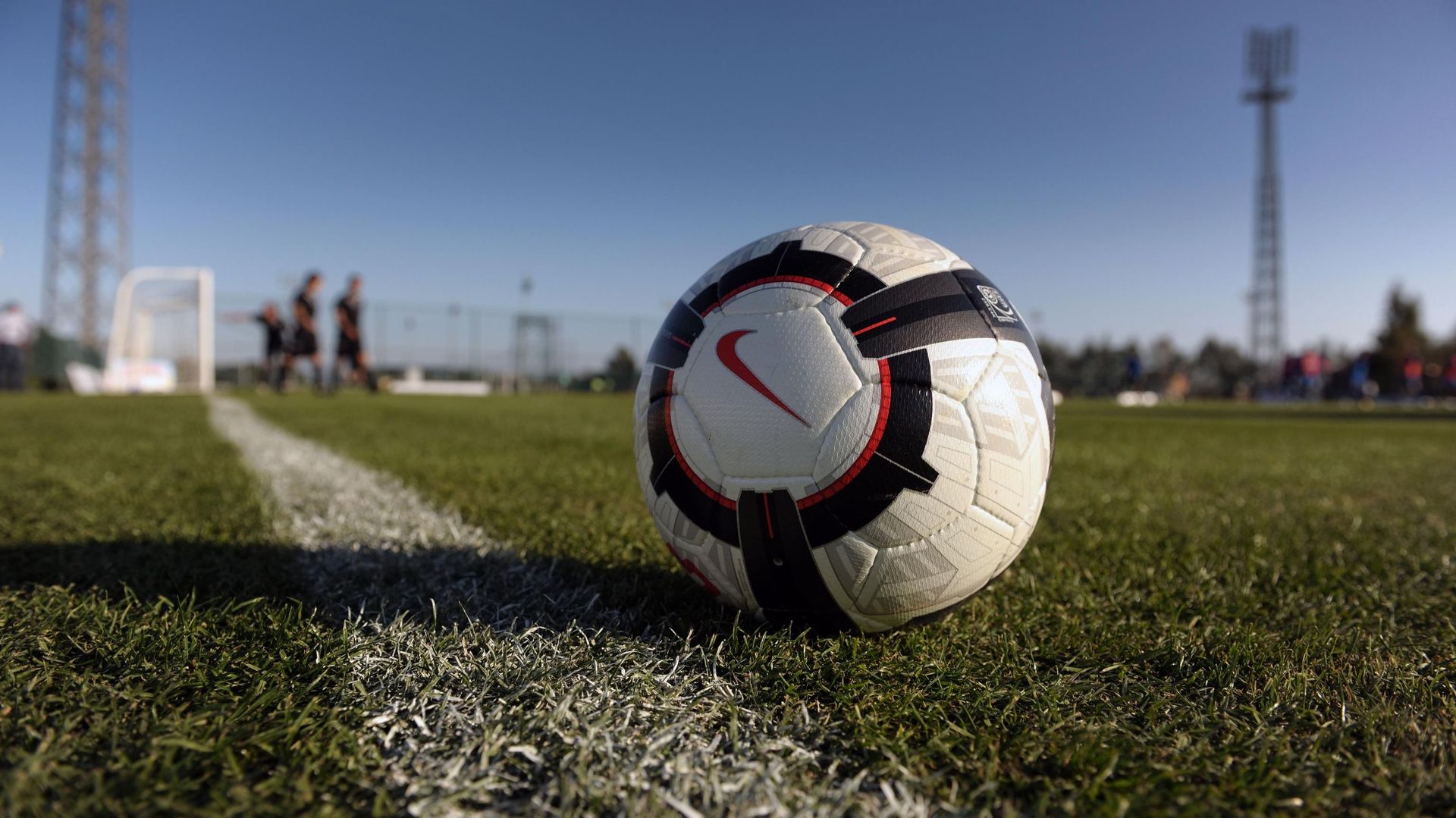 Le FC Bleid-Molenbeek s'appellera désormais BX Brussels - RTBF Actus