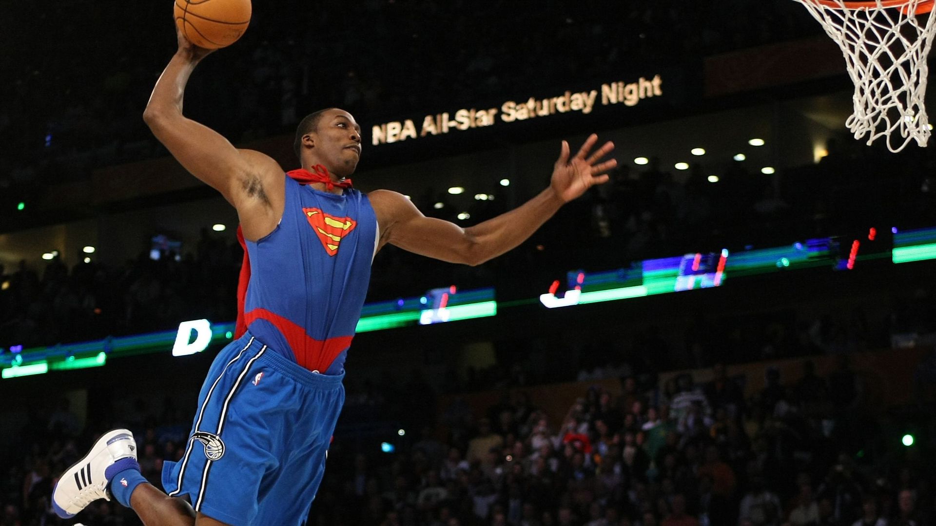 Derrick Jones Jr vainqueur d'un concours de dunk historique - RTBF Actus