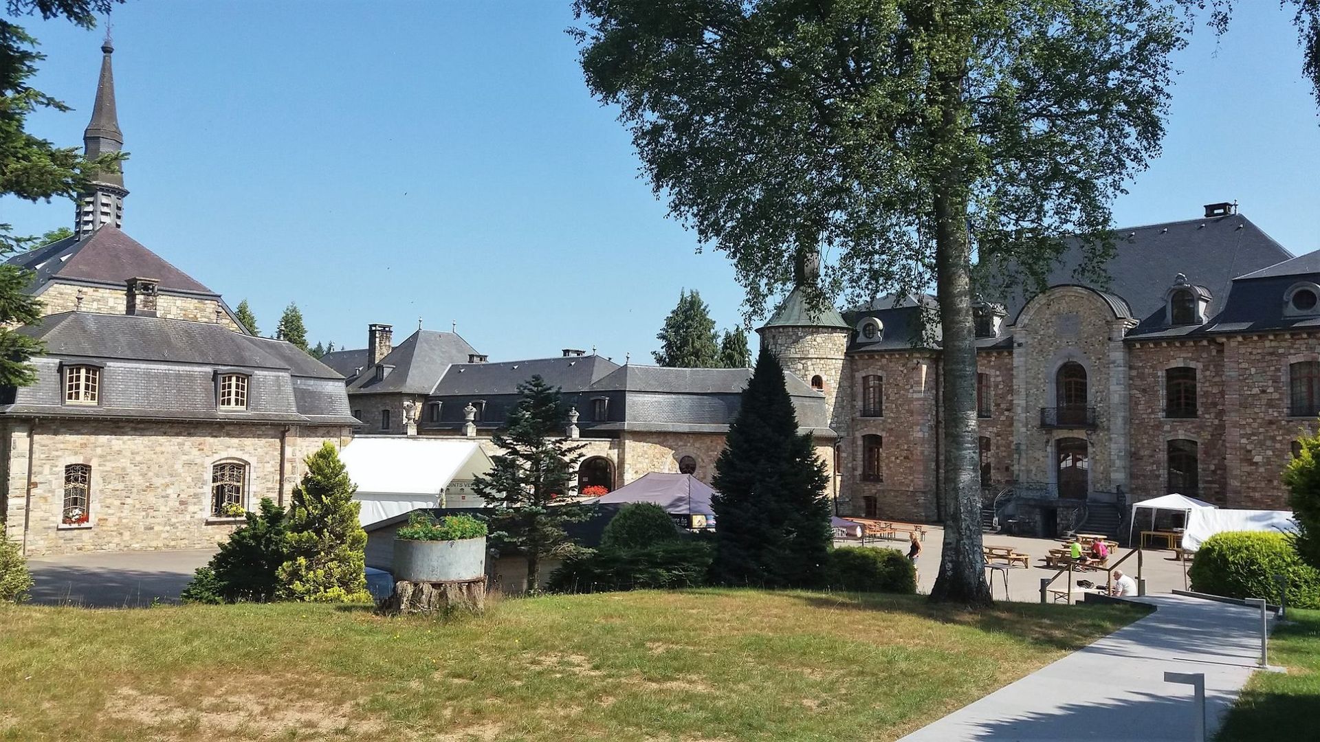 Les 14 marches Adeps du dimanche 8 octobre en Wallonie - RTBF Actus