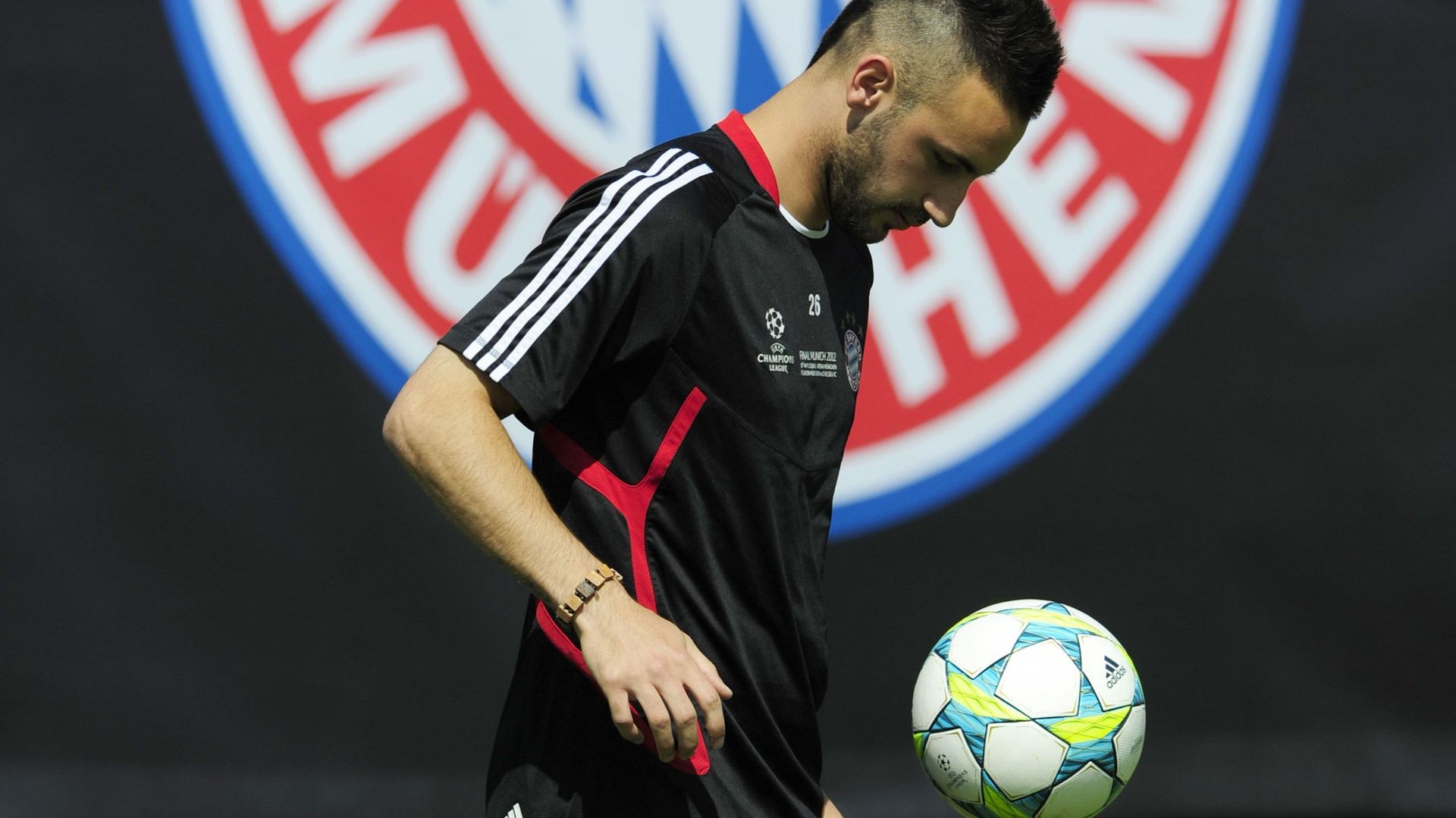 Contento prolonge au Bayern