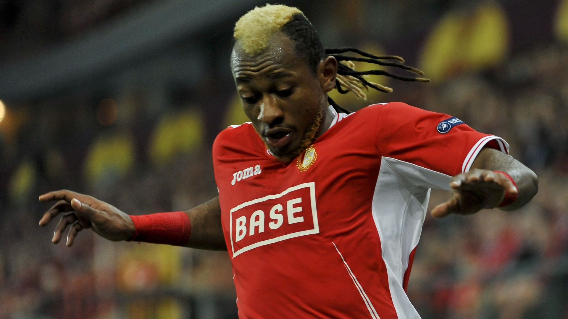 Nir Biton in, Mémé Tchité out