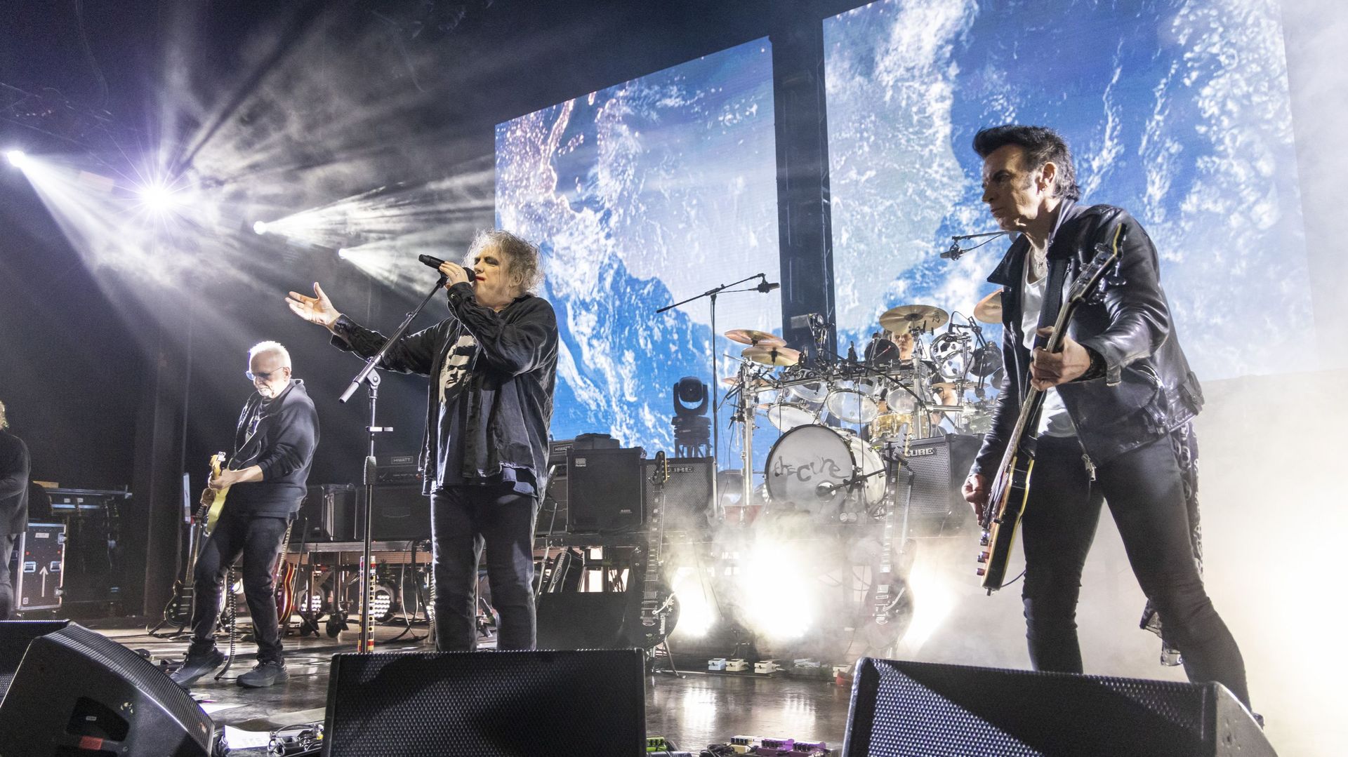 The Cure : découvrez le nouvel album au Troxy à Londres grâce à Classic ...