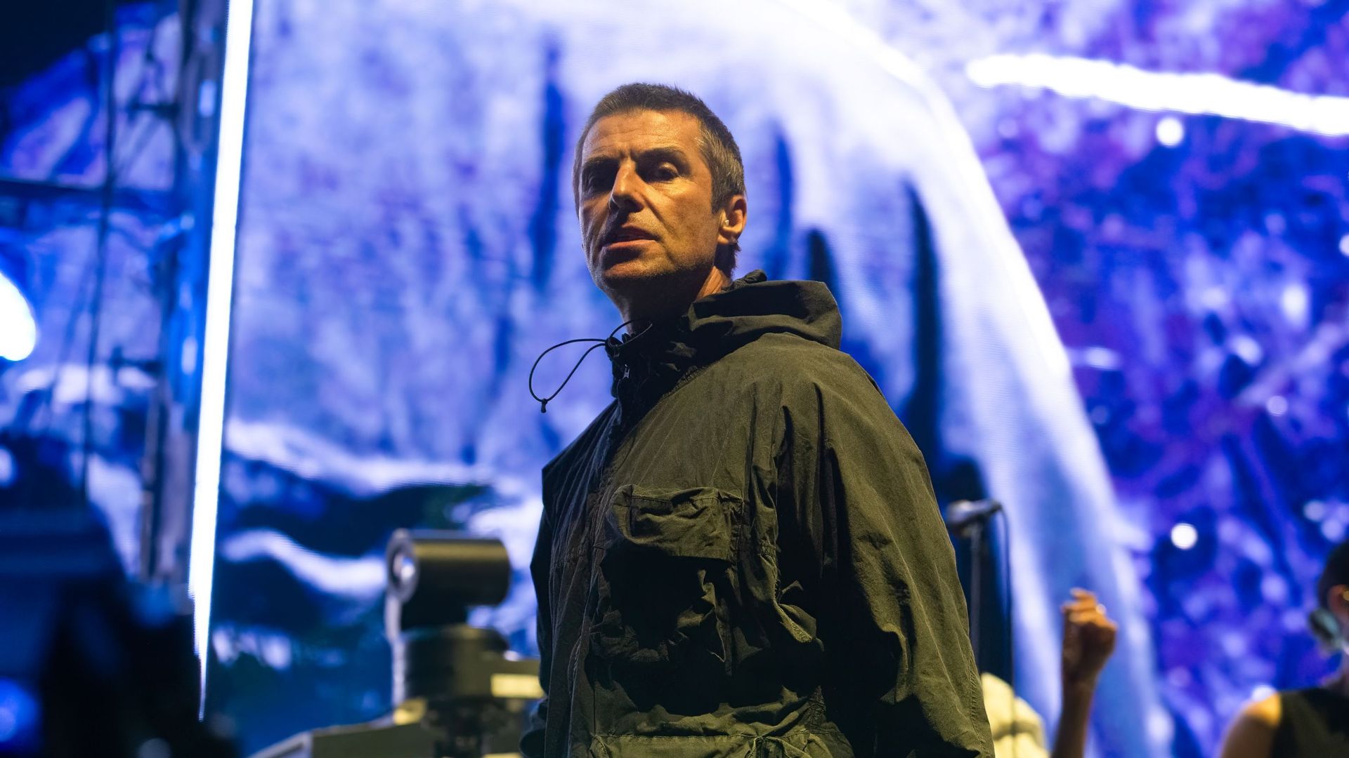 Reformation d’Oasis : les coulisses du shooting photo secret - RTBF Actus