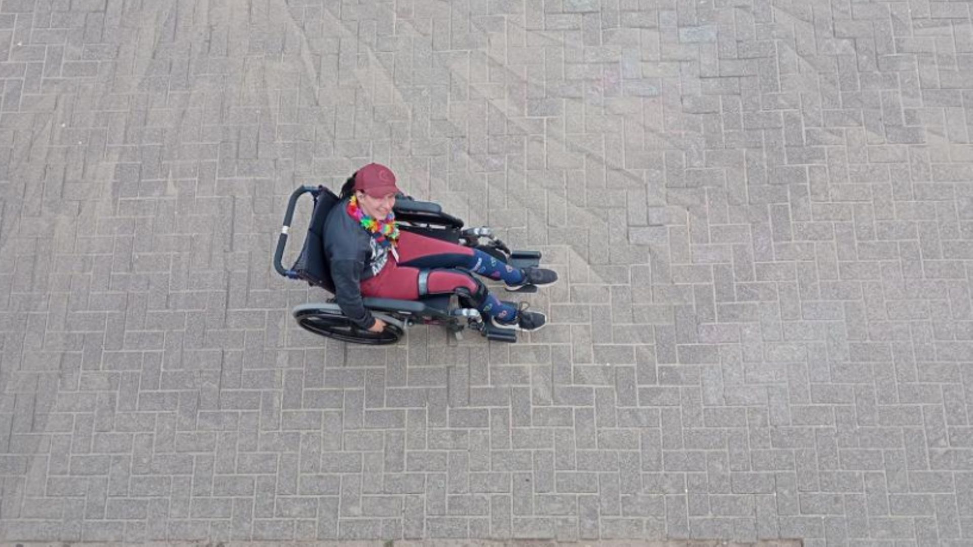 Le 'bone tapping', cette méthode naturelle qui réduirait les rides ...