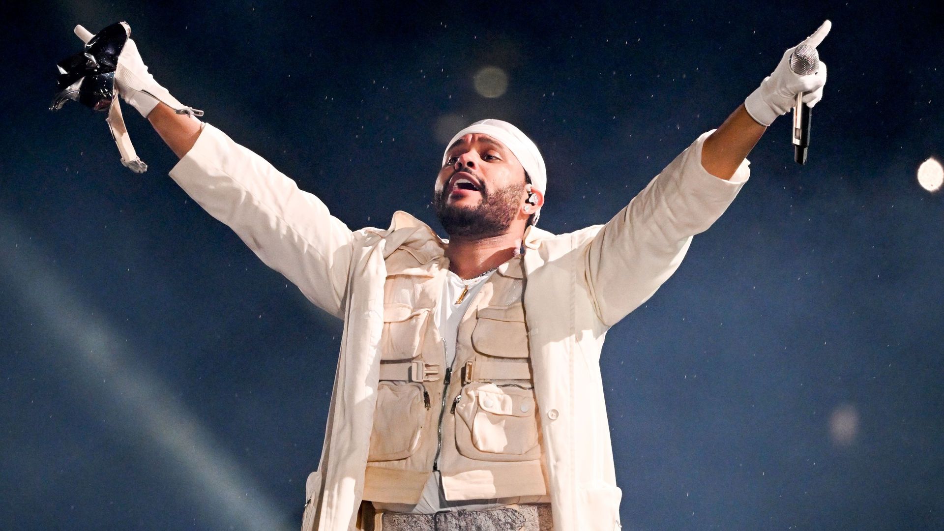 The Weeknd dévoile son dernier chef-d’œuvre avant la fin, 'Hurry Up ...