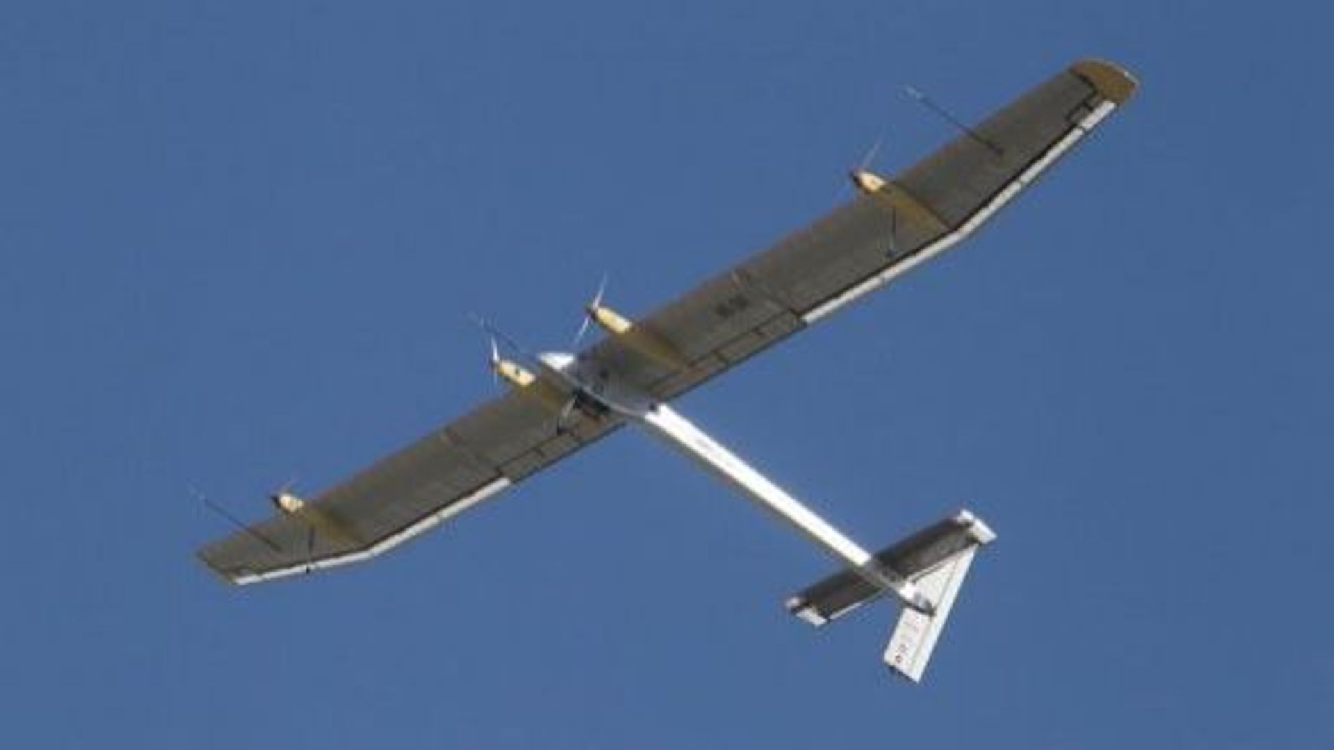 Solar Impulse: 72h de vol sans pause dans un simulateur - RTBF Actus
