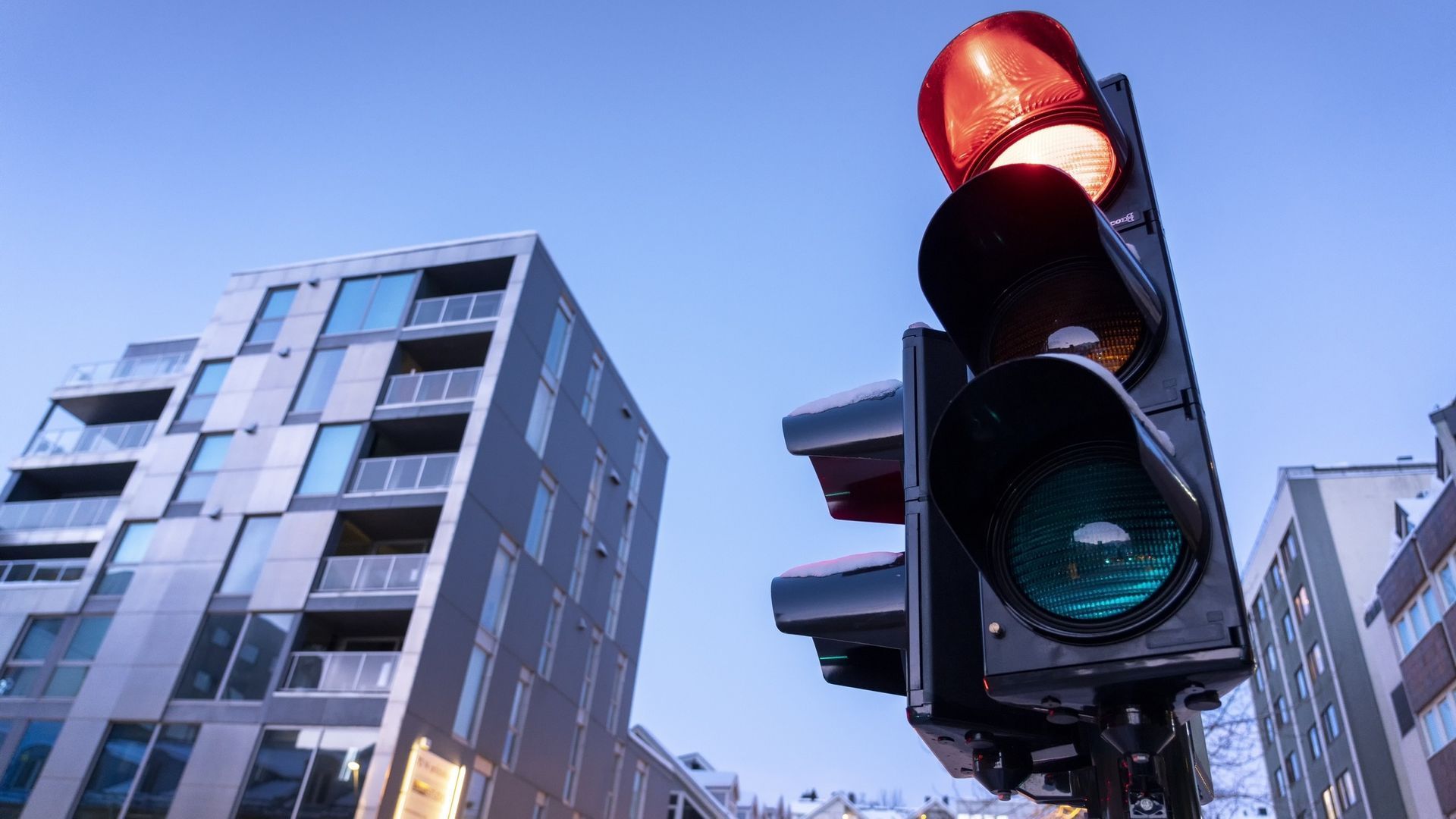 Pourquoi et comment les feux passent-ils au rouge ? - RTBF Actus