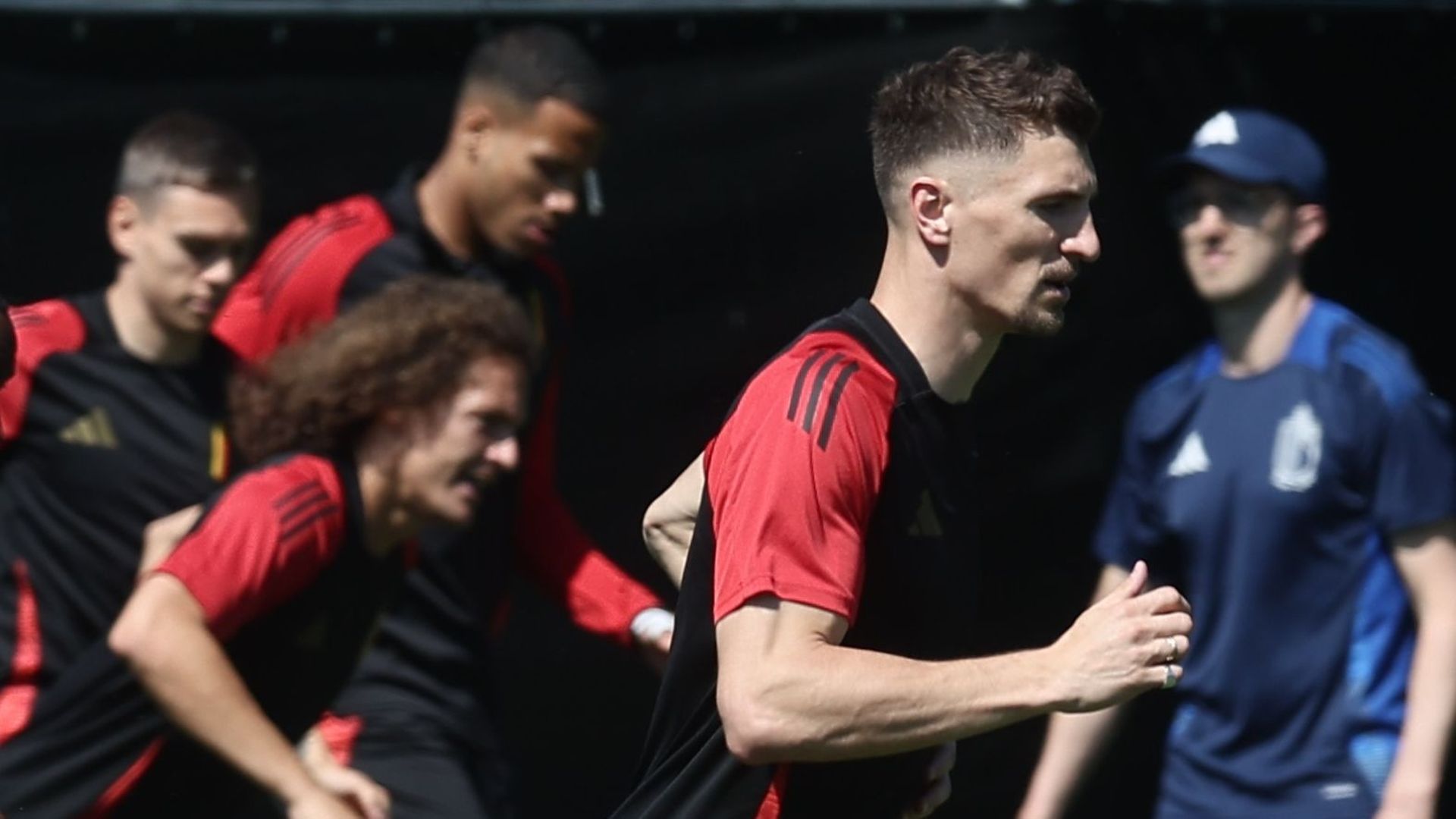 Diables Rouges : le groupe au complet, Aster Vranckx reste avec la ...