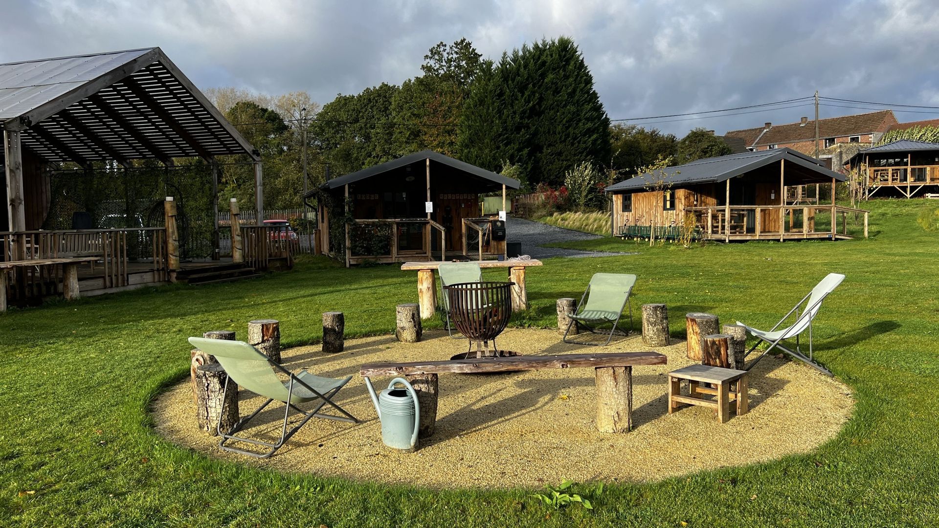 Le domaine d'Ecau Lodge, magnifique lieu de vacances à Écaussinnes ...