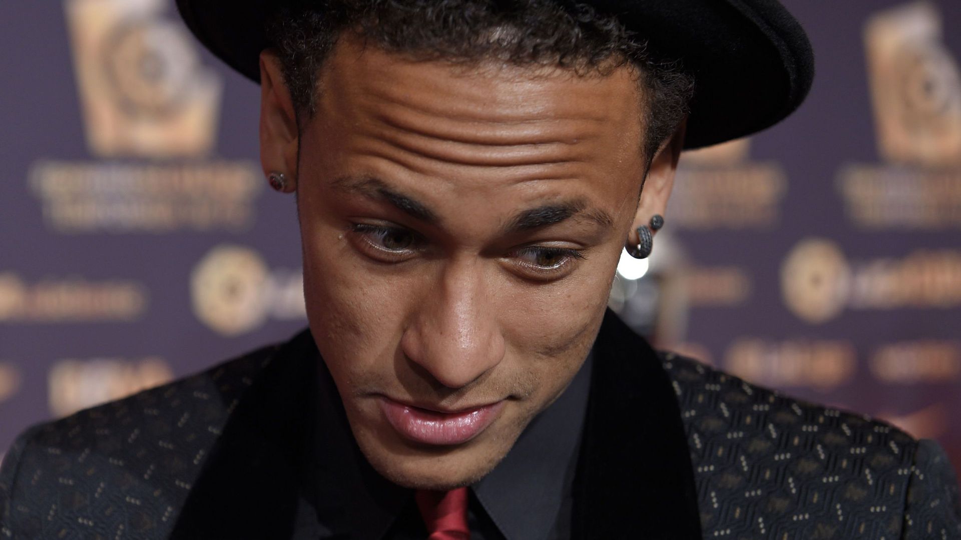 Ballon d'Or: être finaliste, 'un grand honneur' pour Neymar - rtbf.be