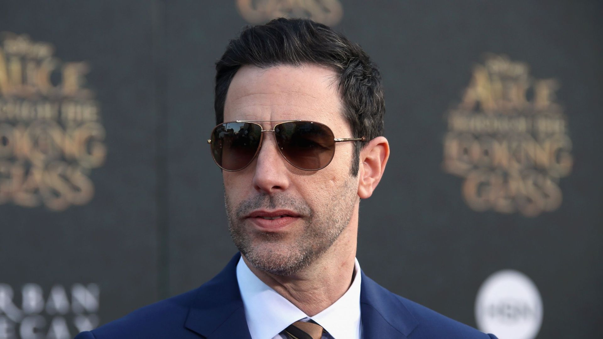 Sacha Baron Cohen va incarner le milliardaire Philip Green - RTBF Actus