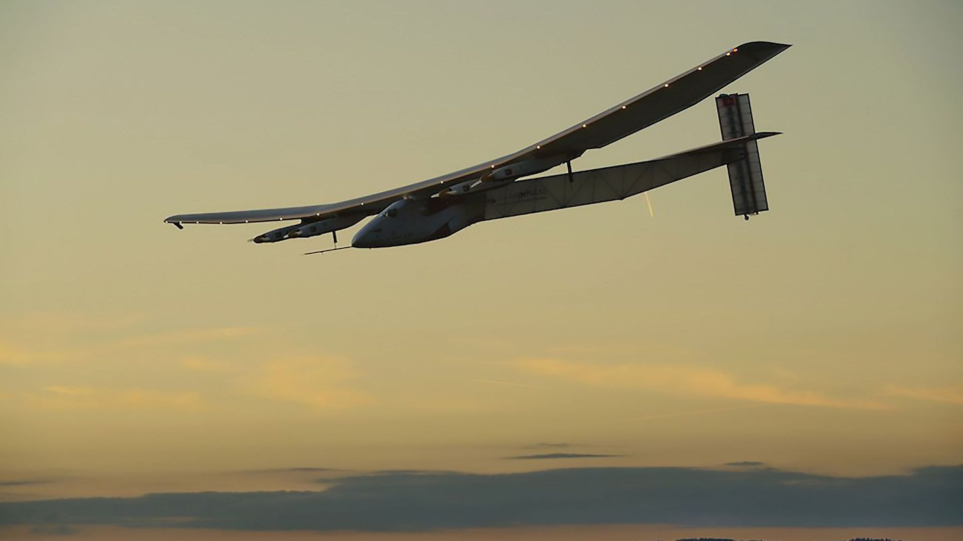 Bertrand Piccard à bord du Solar Impulse: 'Implanter ces nouvelles ...