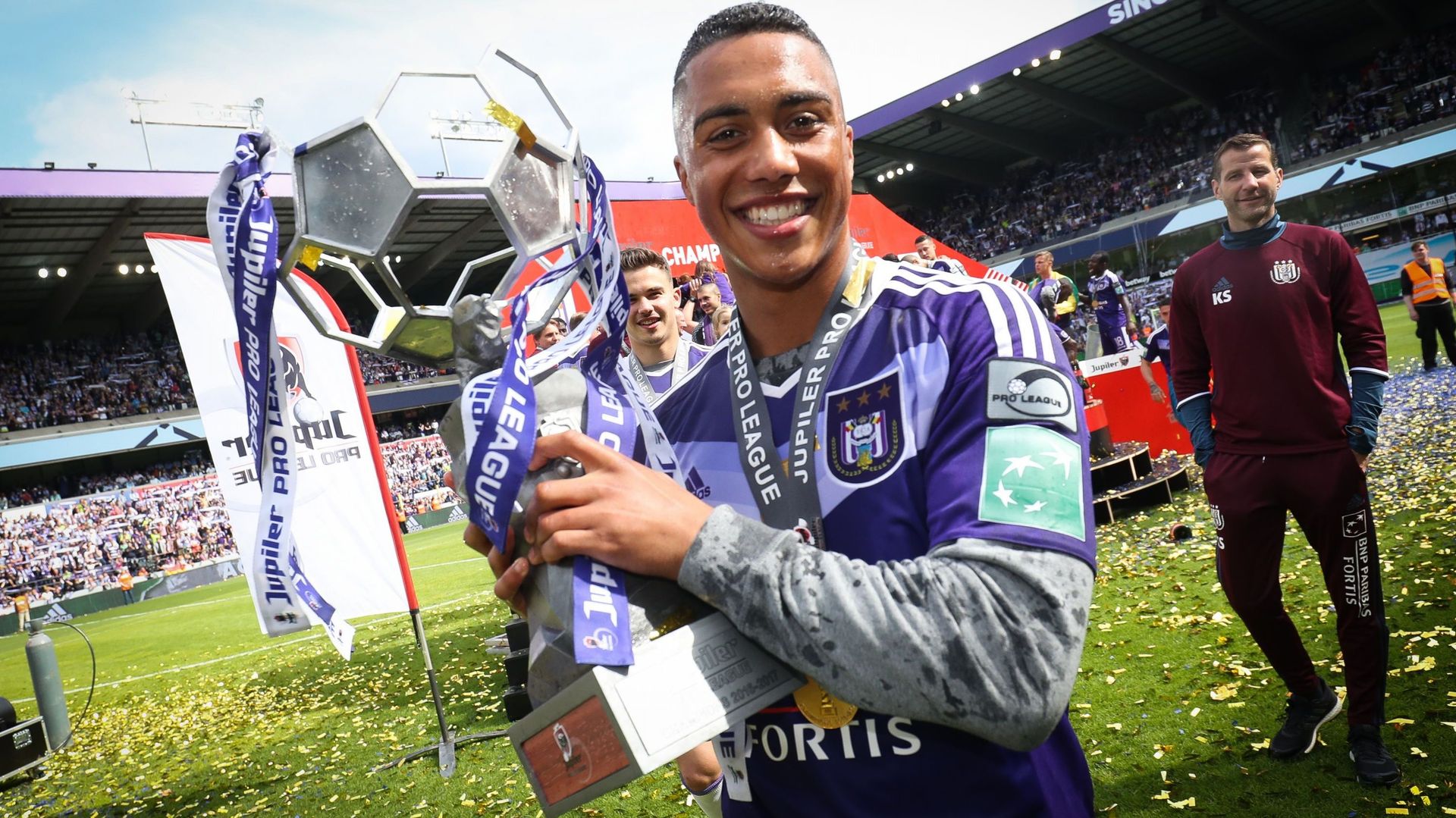 Officiel : Youri Tielemans quitte Anderlecht et rejoint Monaco - RTBF Actus