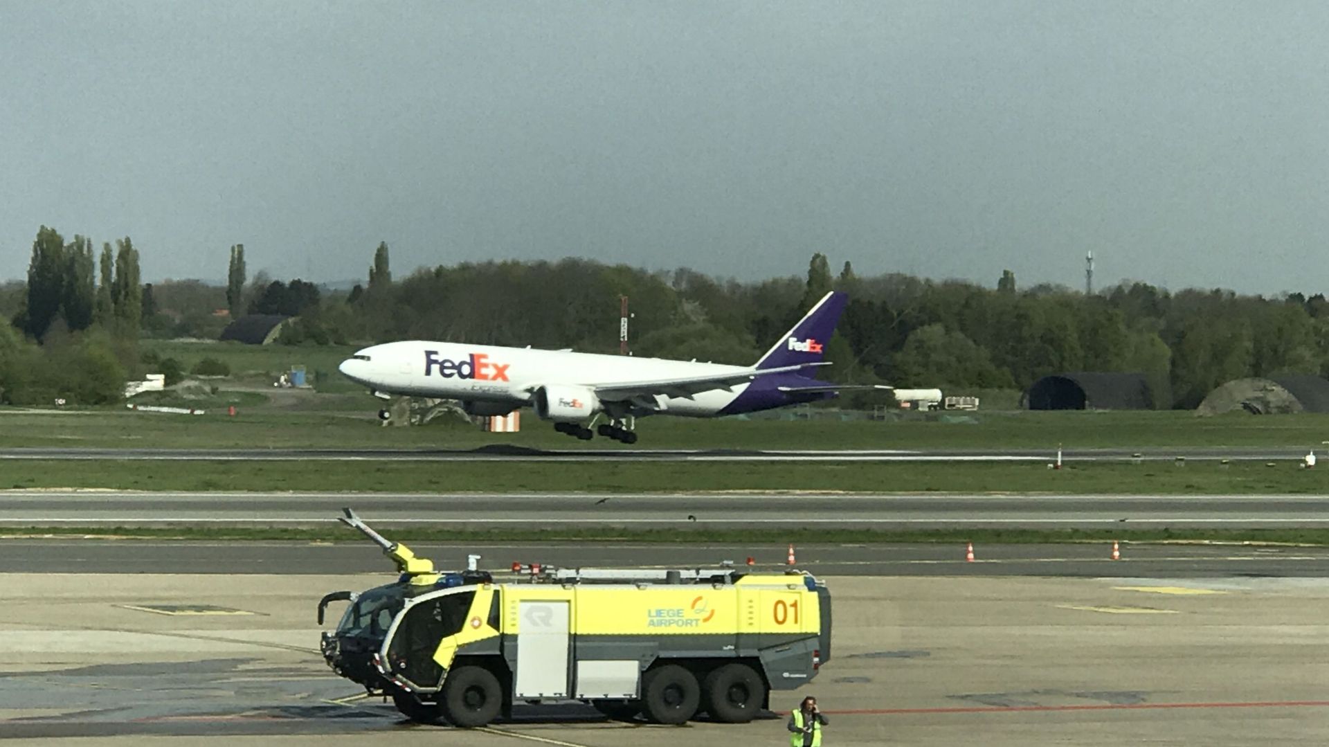FedEx débarque à Bierset: quel avenir pour Liege Airport ? - RTBF Actus