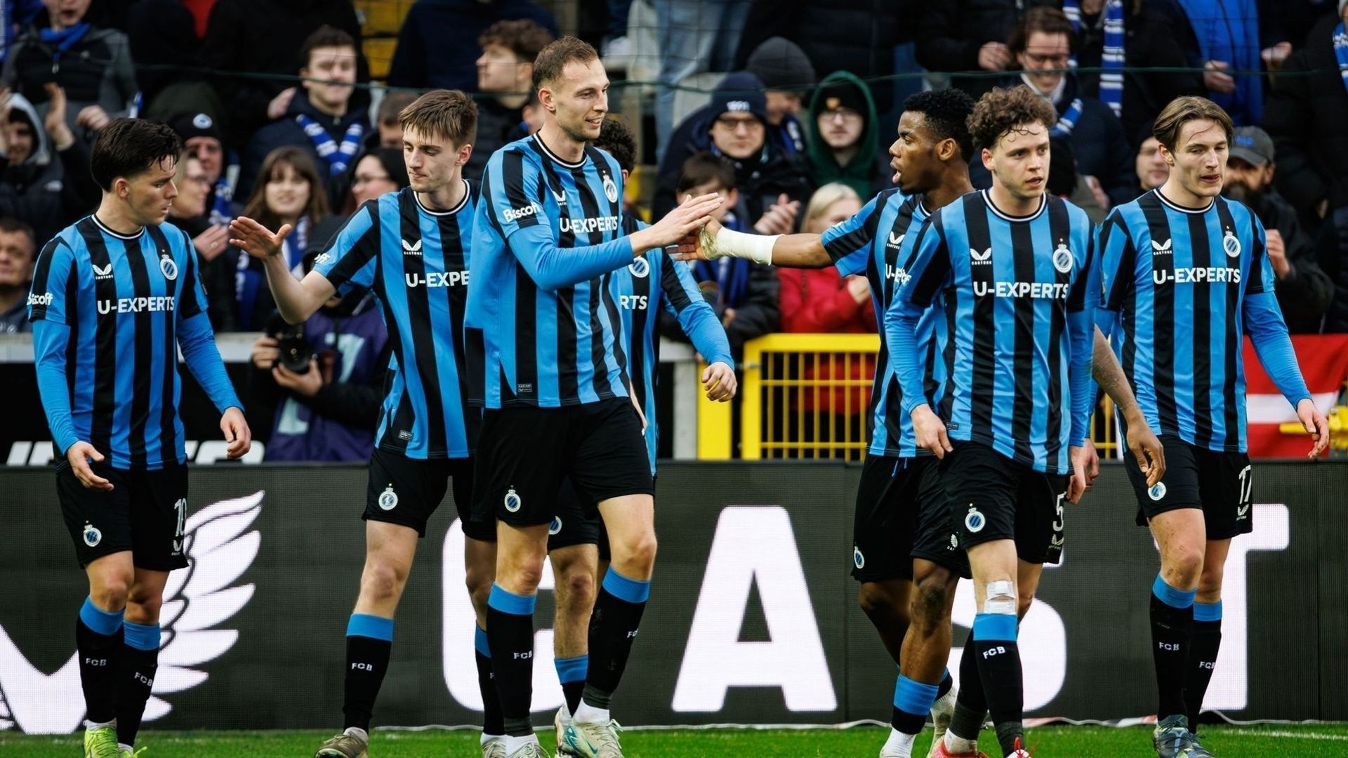 Le Club de Bruges revient de très loin mais perd des plumes face à Saint-Trond et ses deux ...