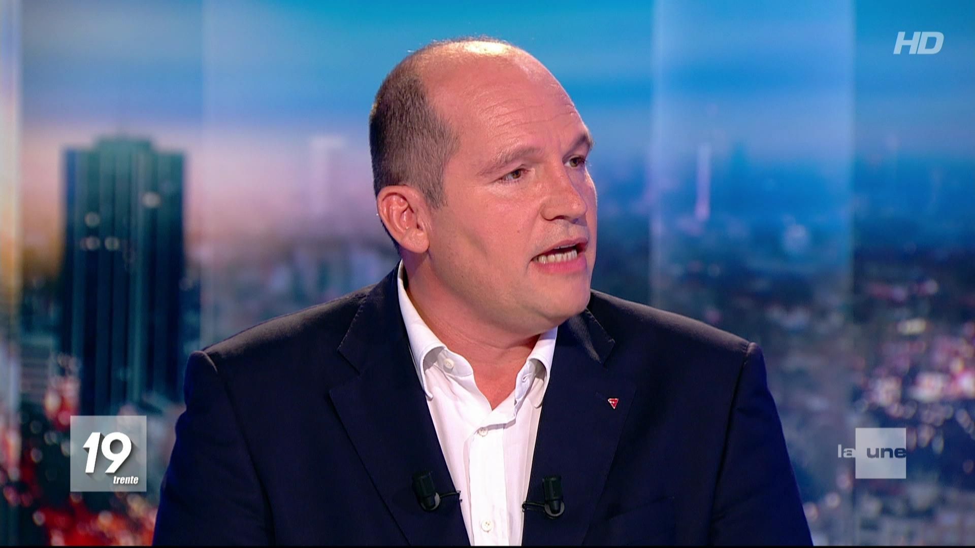 Philippe Close: 'Le cdH donne du grain à moudre à la N-VA' - RTBF Actus