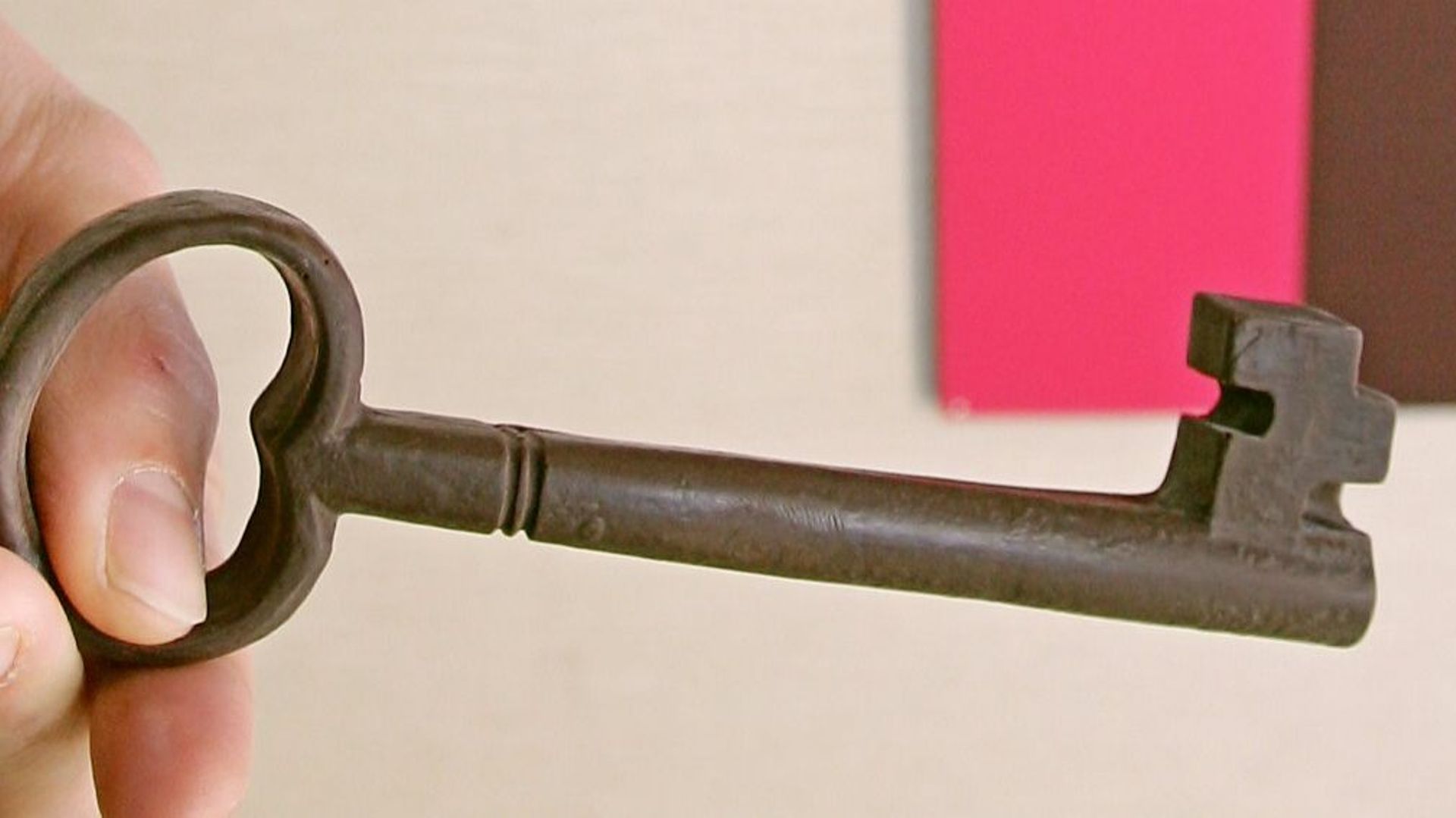 Vestige de la guerre froide, la 'clé bulgare' sème la panique en Italie ...