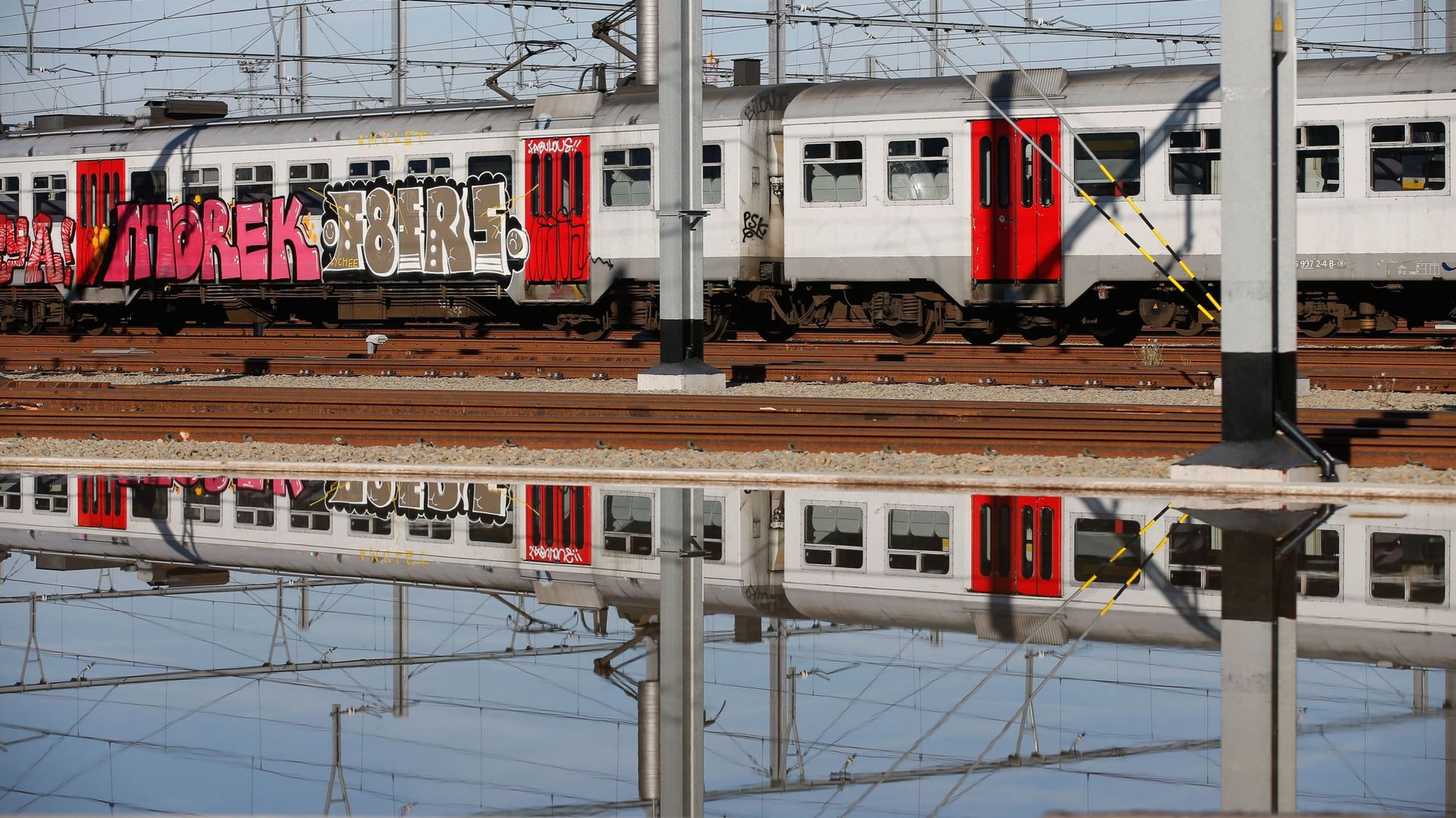 Grève sauvage à la SNCB: retards et suppressions de trains à Welkenraedt - RTBF Actus