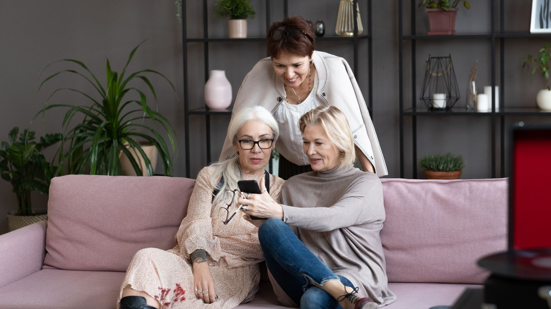 « Nold », la génération entre deux âges - RTBF Actus