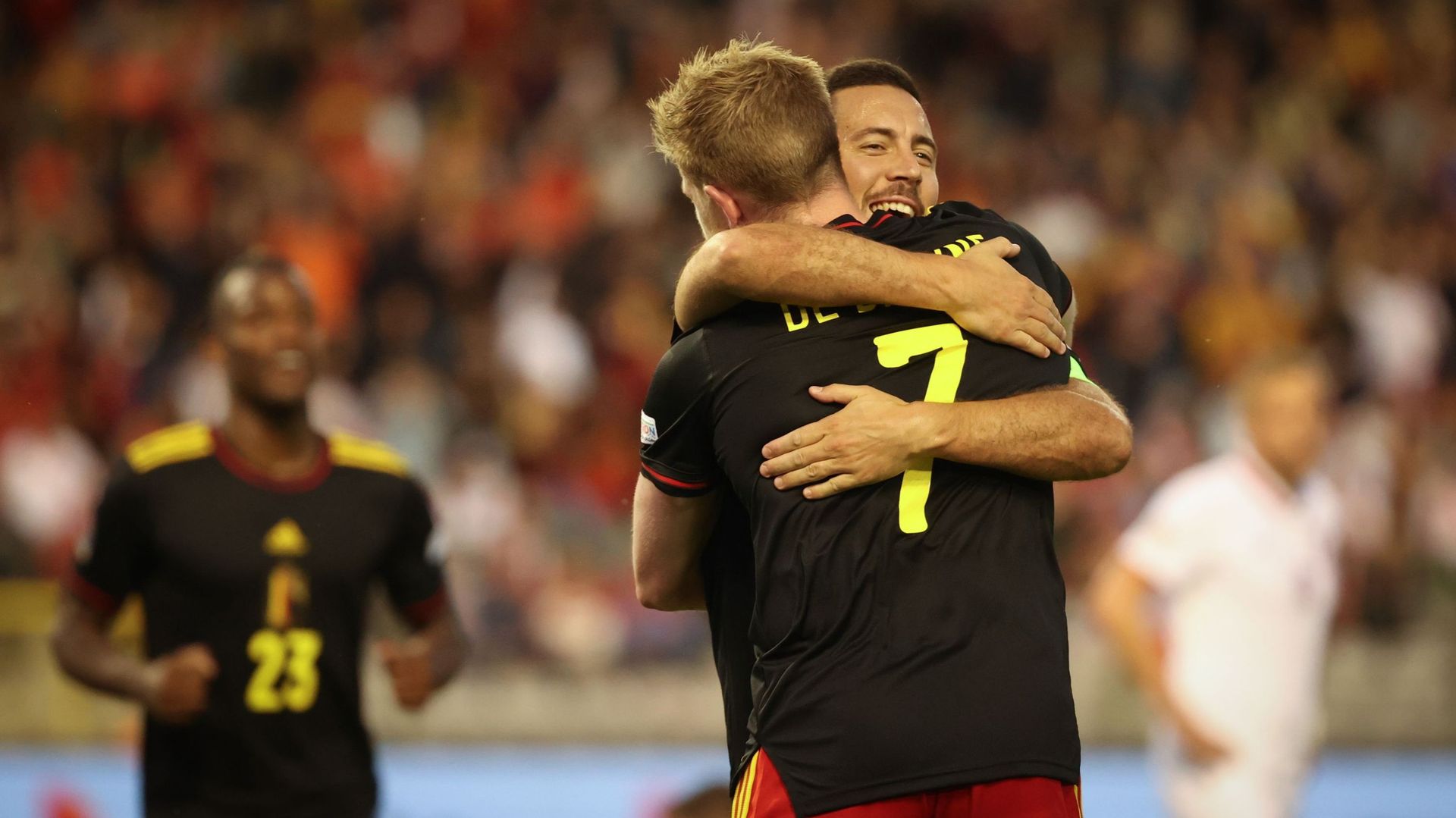 Thibaut Roland fait ses adieux à 'On n’est pas des pigeons', Fanny ...