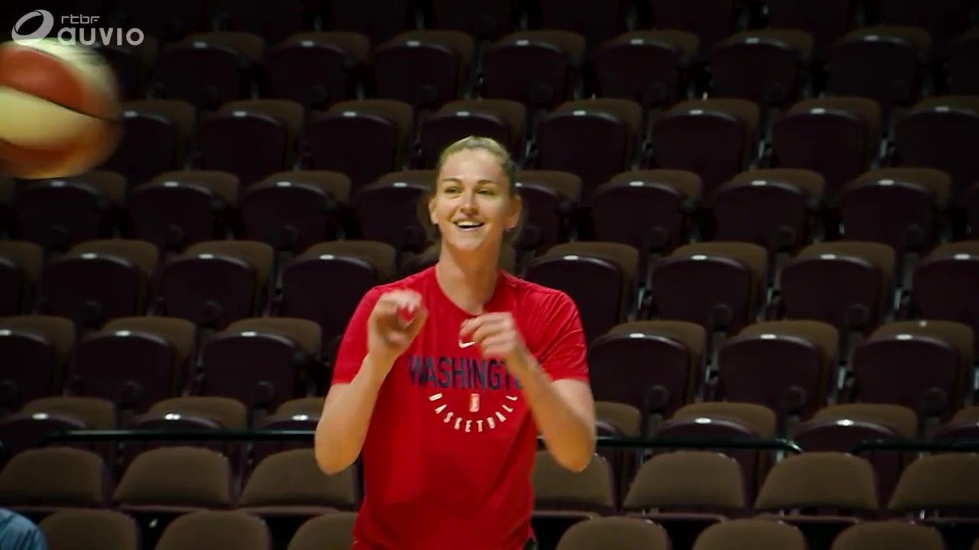Dans les pas d'Emma Meesseman, une Belge sur le toit du monde du basket ...