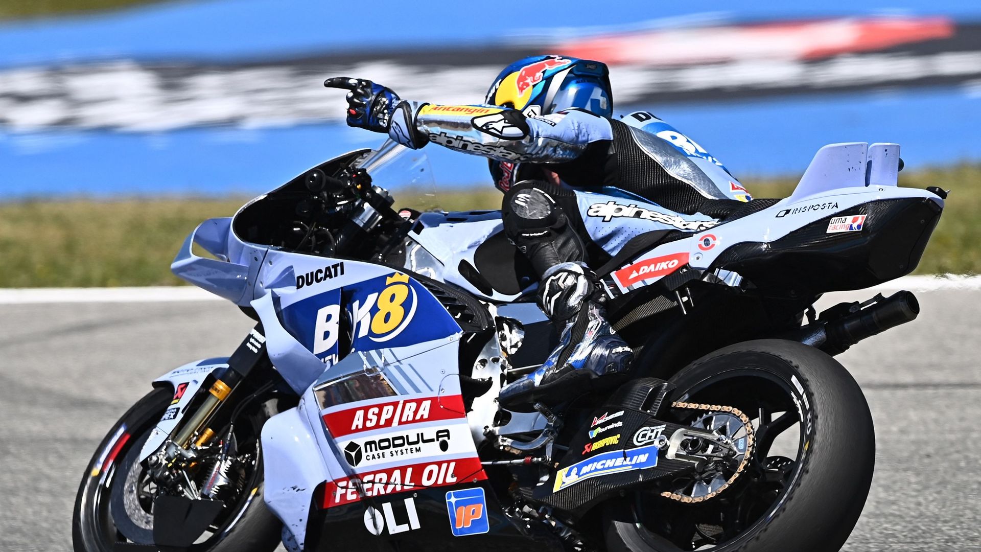 MotoGP France : Marc Marquez remporte la course sprint et reprend le ...