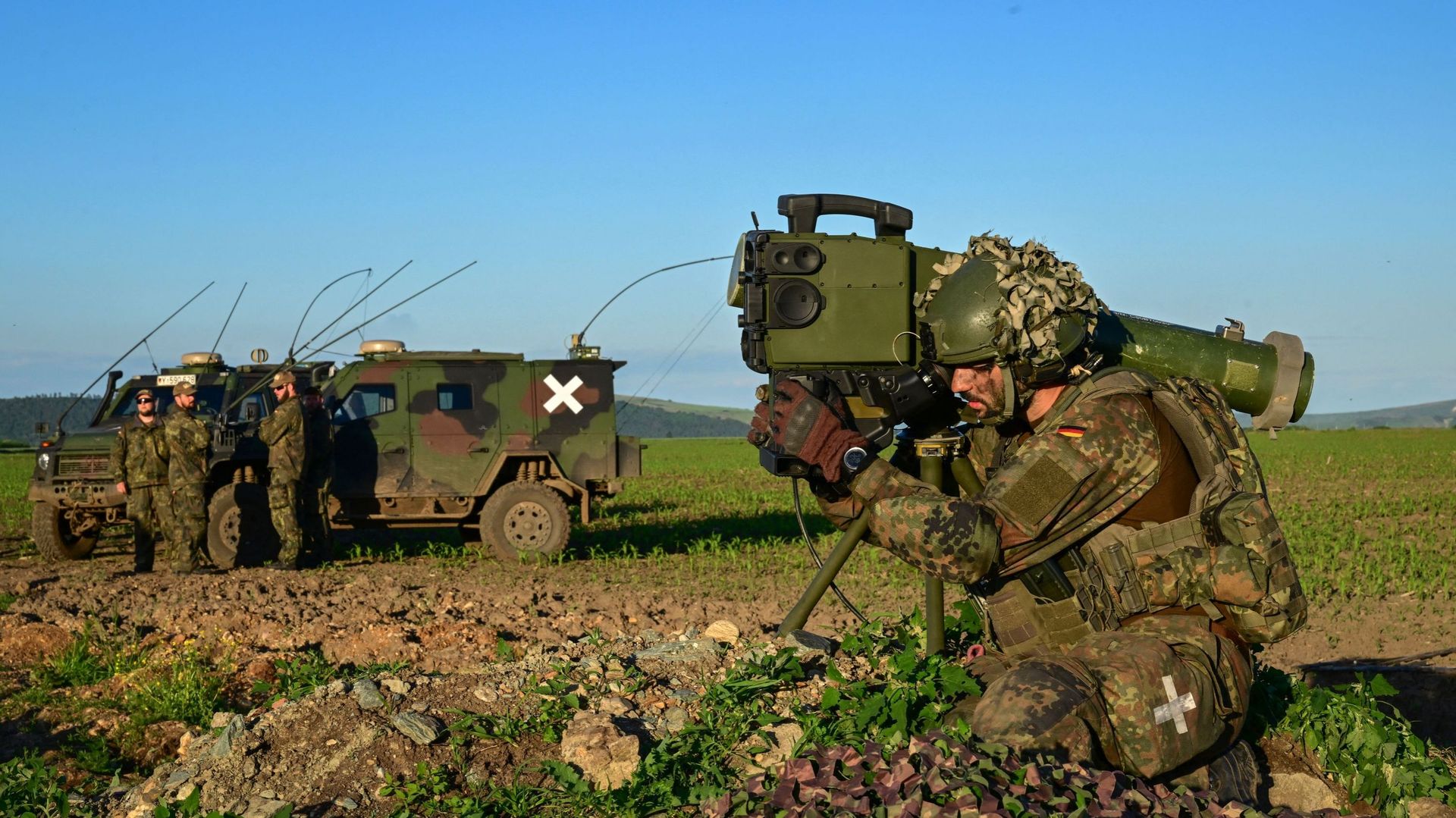 Vers la réintroduction du service militaire en Belgique et la création ...