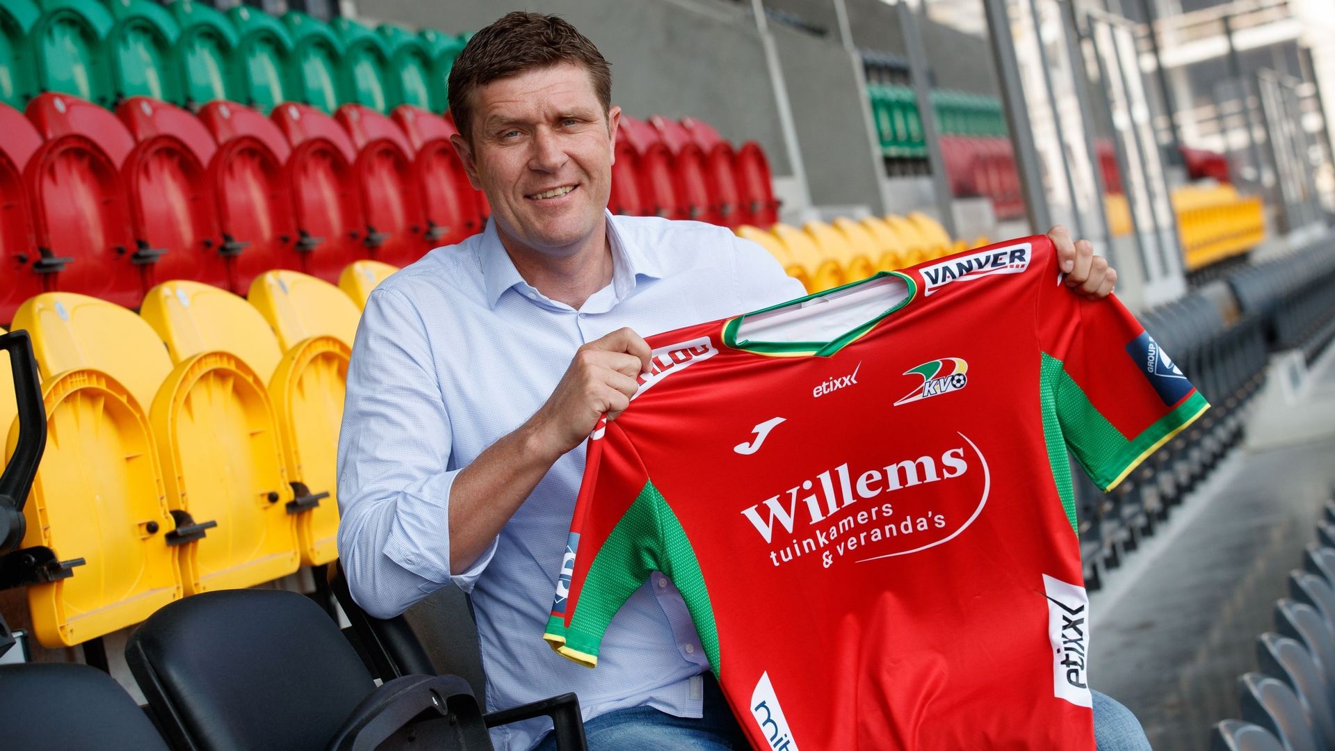 Gert Verheyen veut redonner de la ferveur aux joueurs d'Ostende - rtbf.be