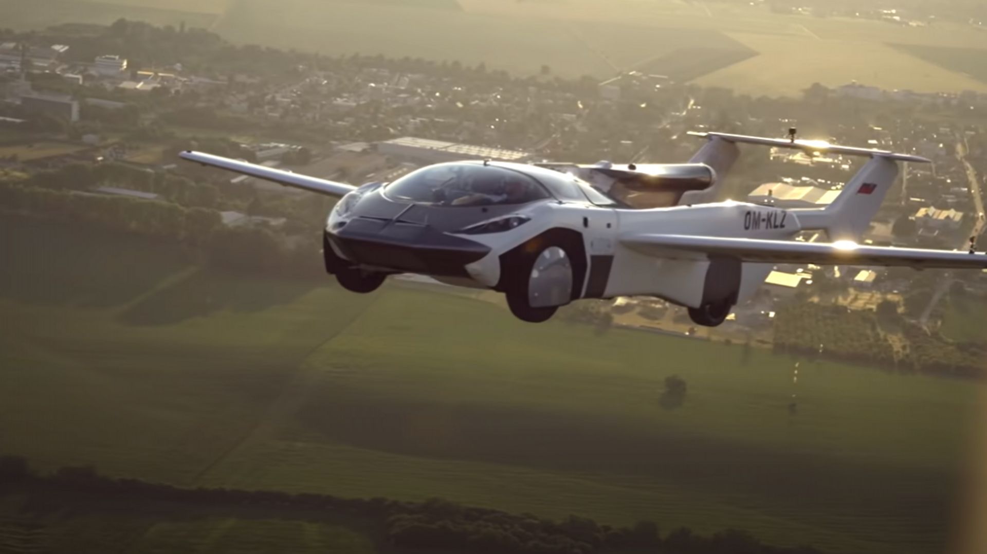 La voiture volante devient une réalité : cet engin réussit un vol de ...