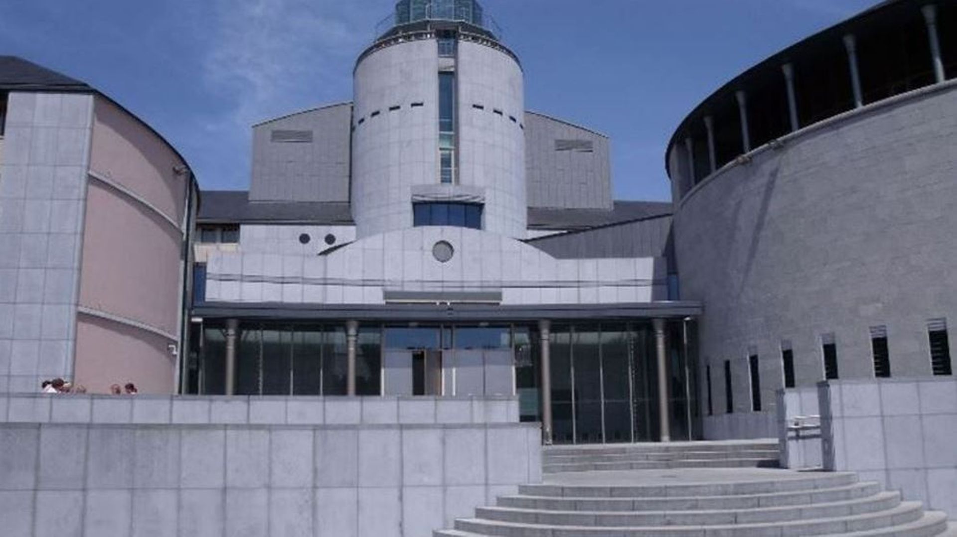 Big bang theory (Saison X) (2016/14) - Le décodeur d'émotions ! - RTBF ...