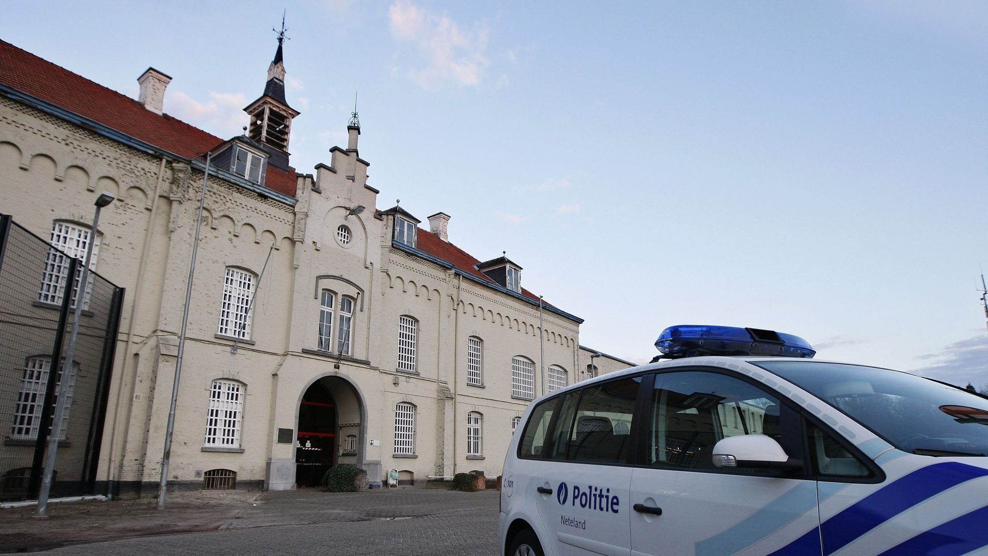 Émeute à la prison de Merksplas: 53 détenus transférés vers d'autres ...