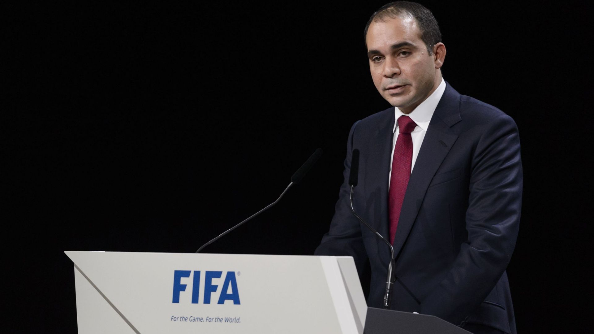 FIFA : Le prince Ali annonce officiellement sa candidature - RTBF Actus