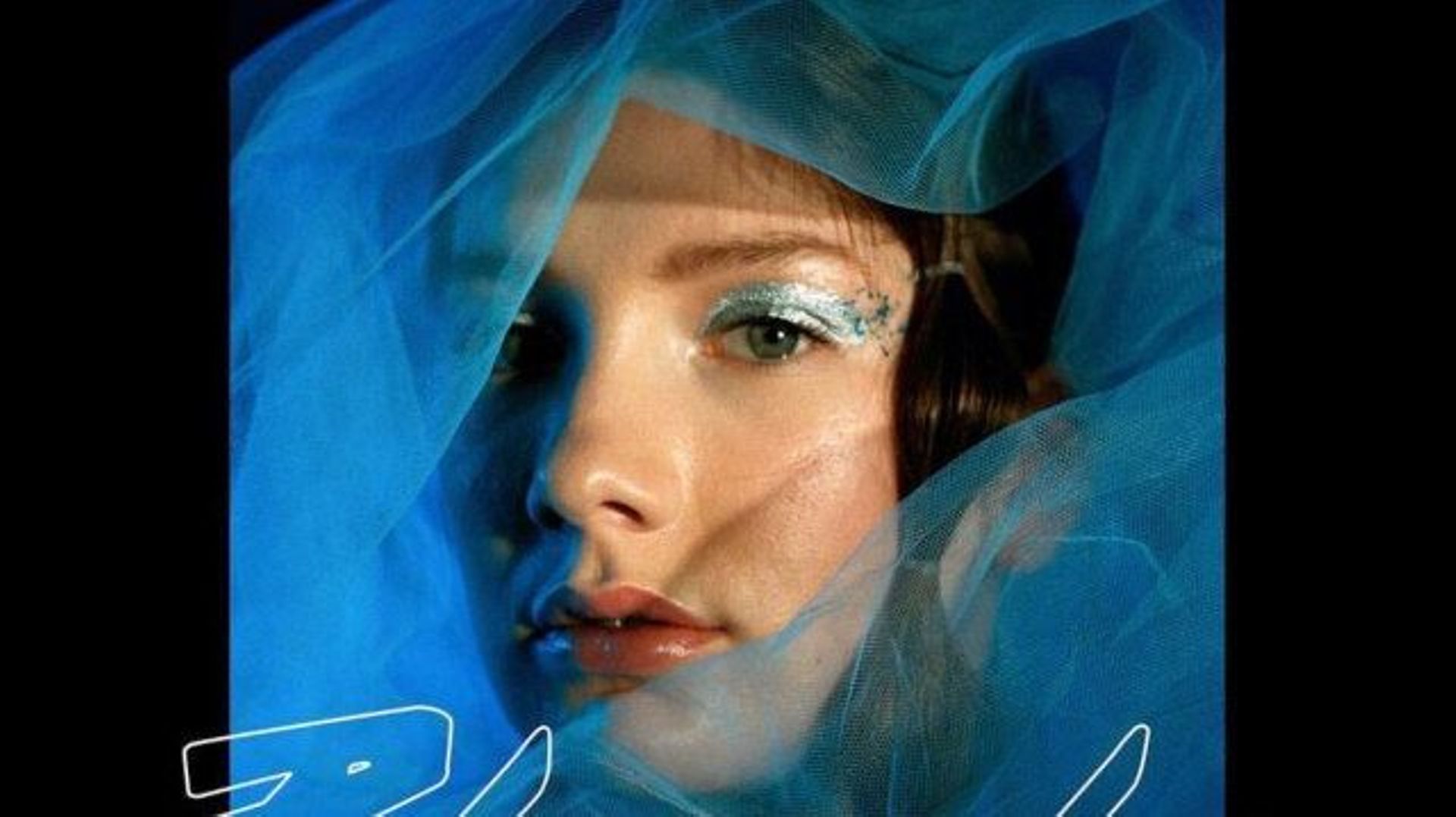 Blanche dévoile un nouveau titre envoutant ! - RTBF Actus