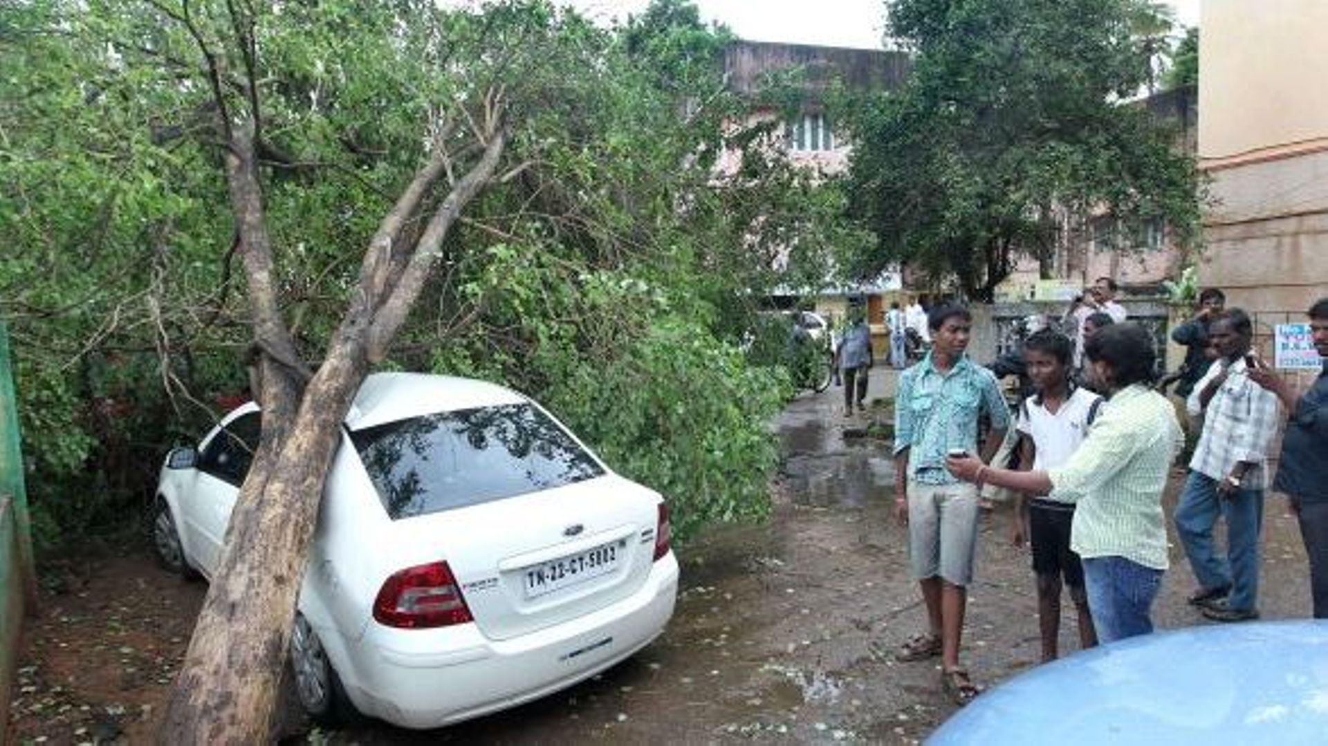 Inde: 22 morts, 60 000 déplacés après le passage du cyclone Nilam