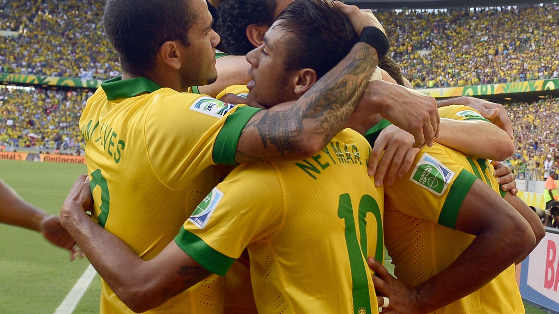 Le Brésil s'impose 2-0 sans forcer - RTBF Actus