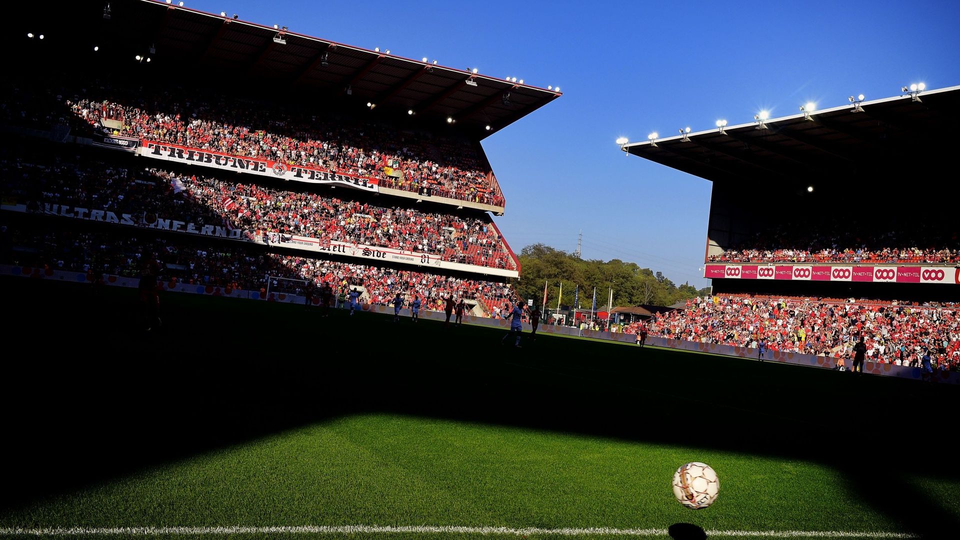 Sclessin affichera complet pour Standard-Genk - RTBF Actus