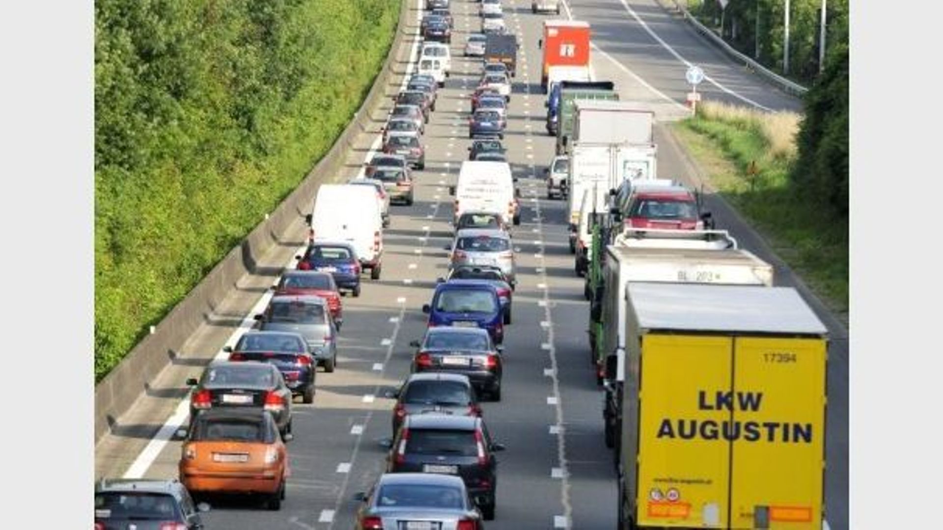 Les embouteillages seront inévitables ce week-end - RTBF Actus