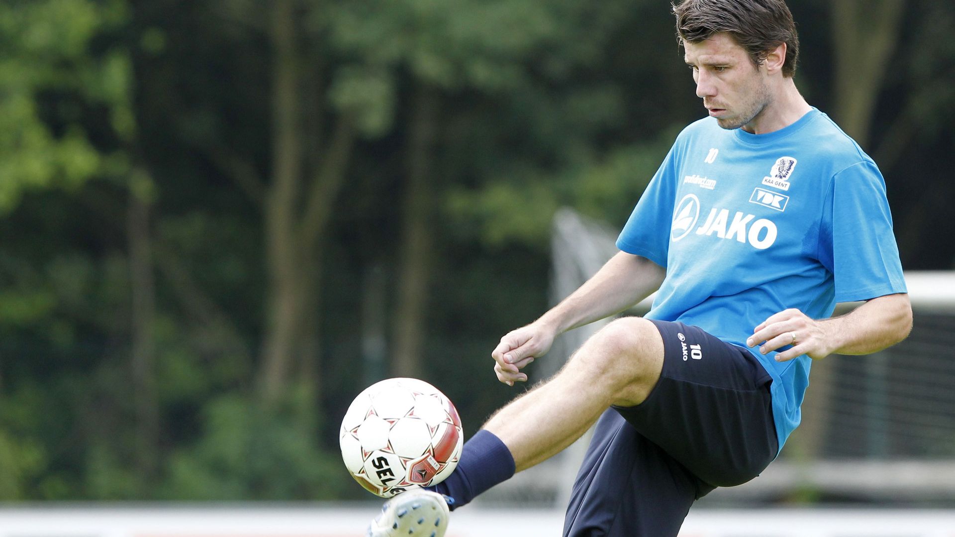 Stijn De Smet signe pour deux ans à Courtrai - rtbf.be