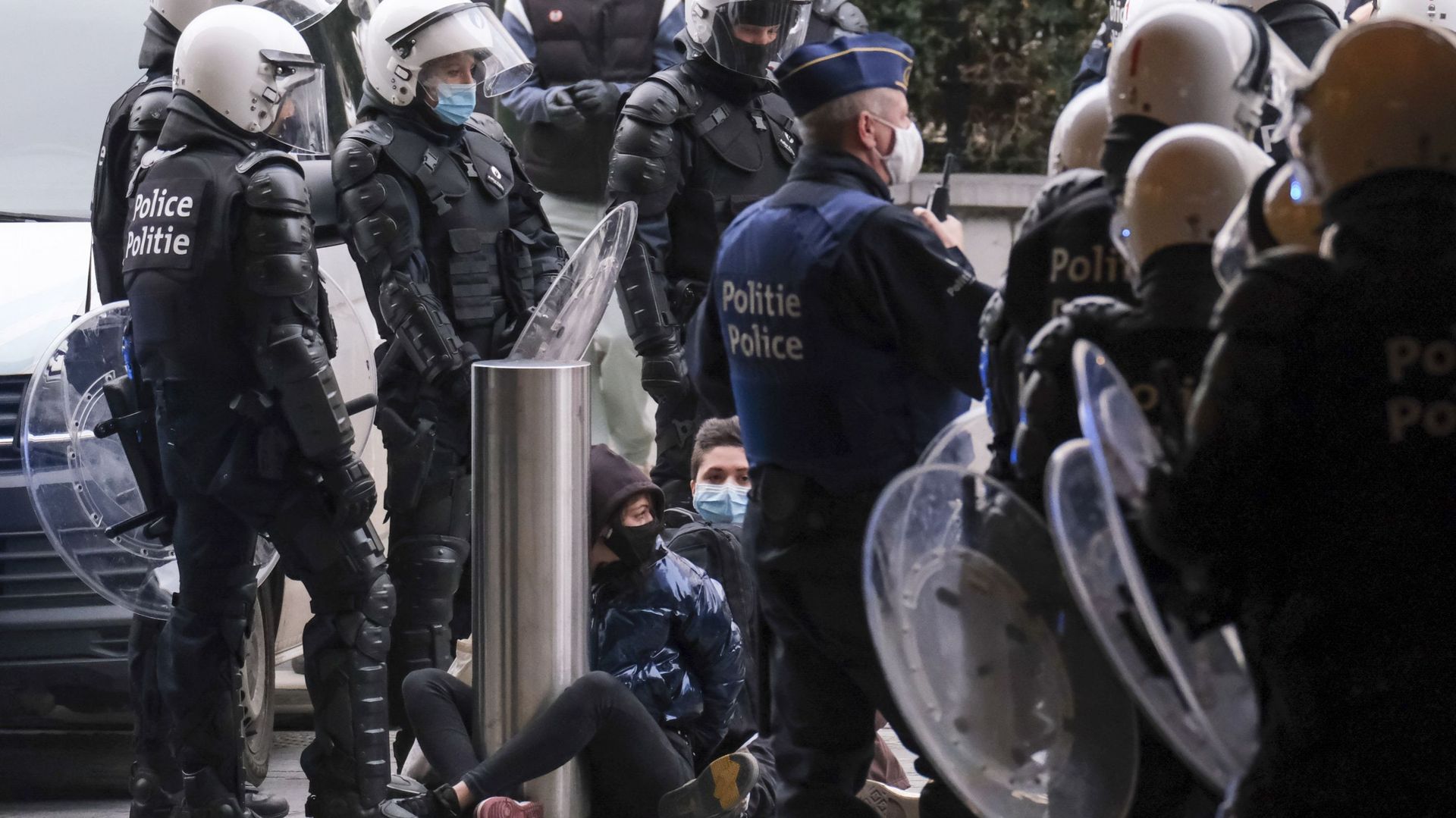 'QR le débat' : police, quelles limites aux interventions ? Revivez ...