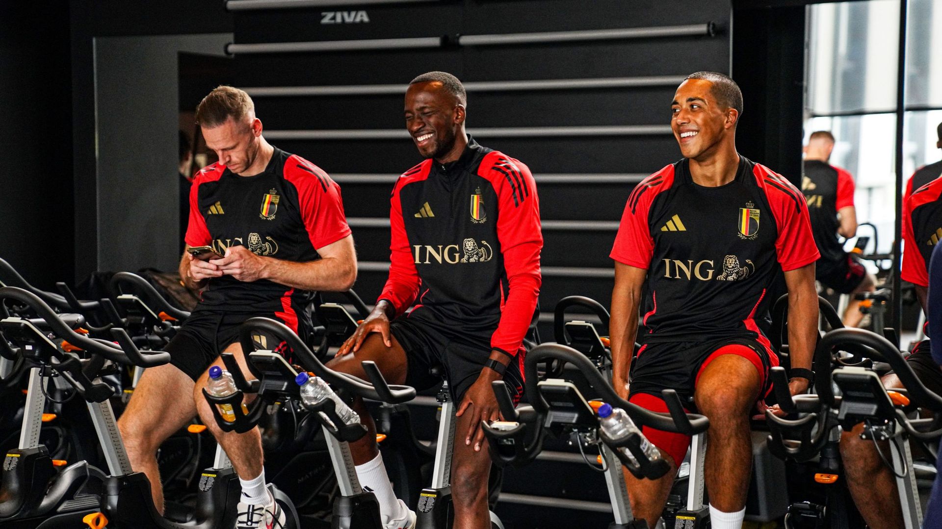 Le 1er entraînement des Diables Rouges avant de se rendre en Italie s ...