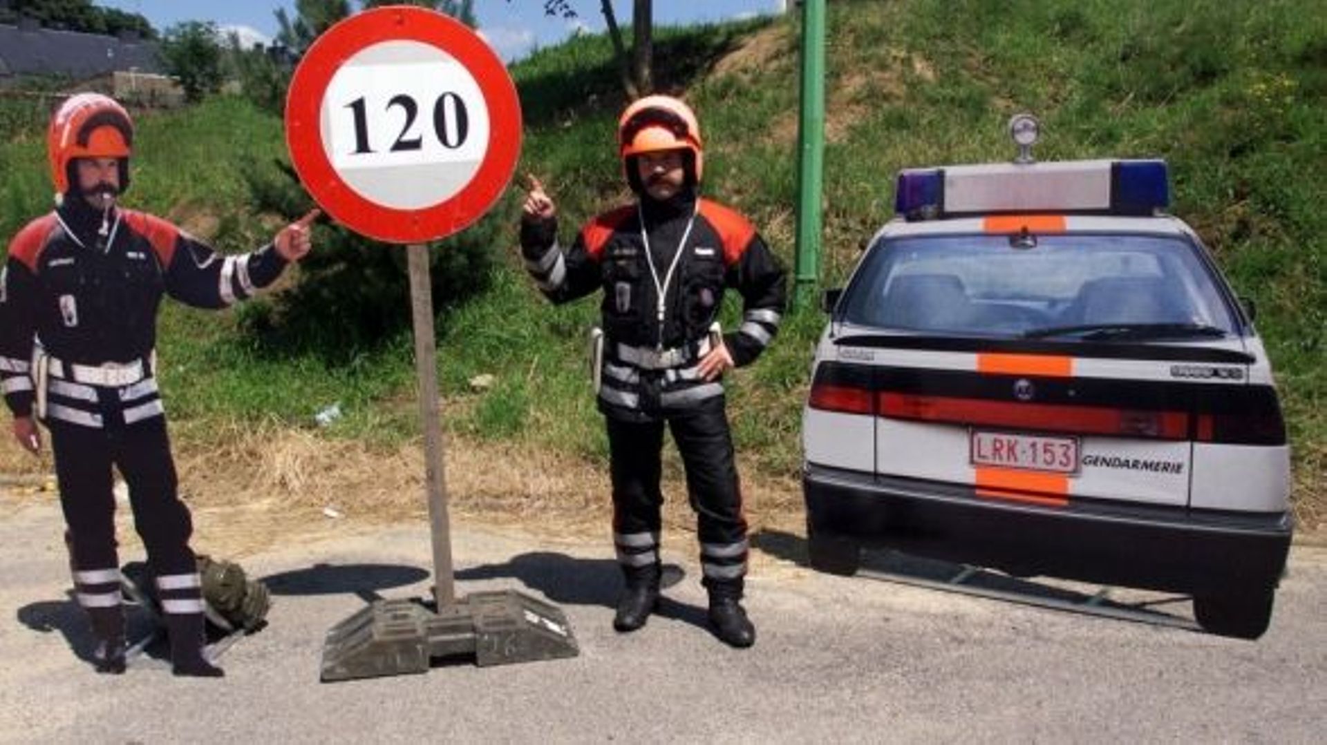 Vaste opération de la police: halte aux excès de vitesse - RTBF Actus