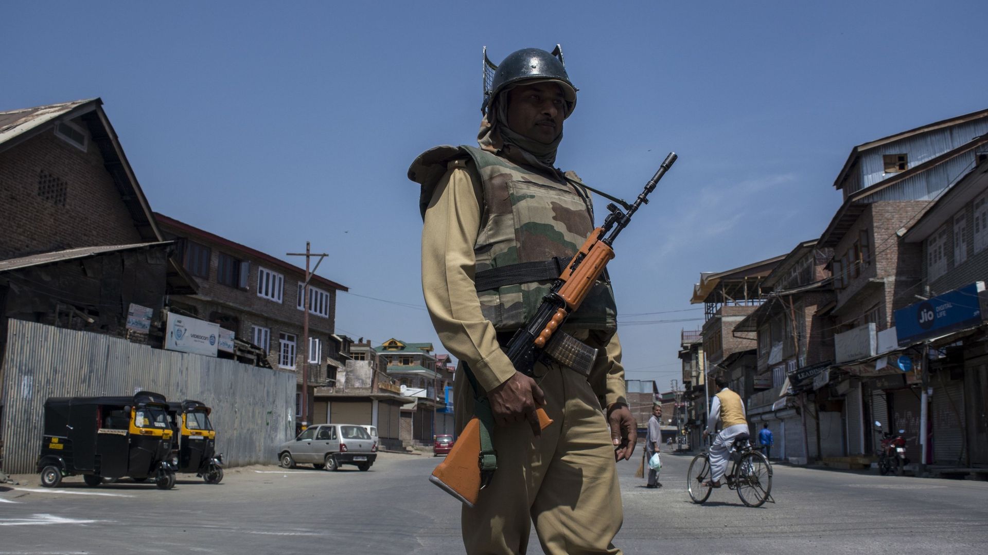 Tension au Cachemire : plus de 70 ans de conflit entre l'Inde et le Pakistan - RTBF Actus