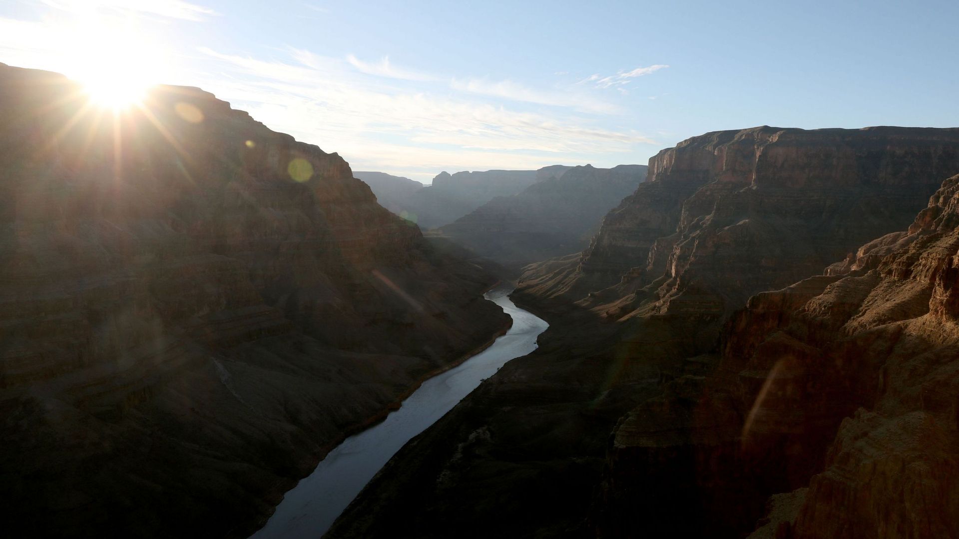 Réchauffement climatique : le Colorado, fleuve asséché - RTBF Actus