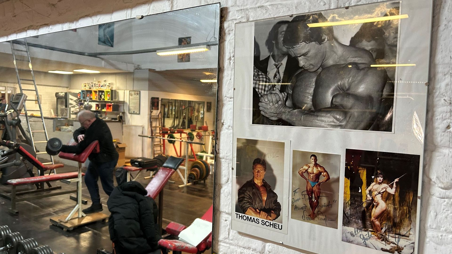 A 78 ans, Jean-Pierre, fan de Schwarzenegger et de Reding soulève ...