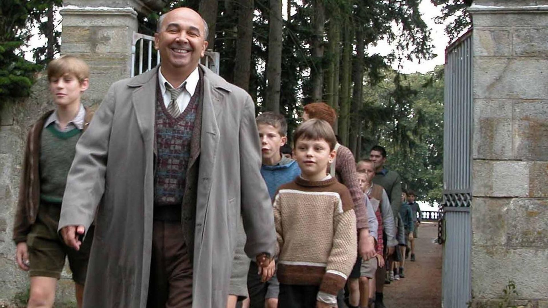 Voilà 20 ans que le film 'Les Choristes' résonne en nous - RTBF Actus