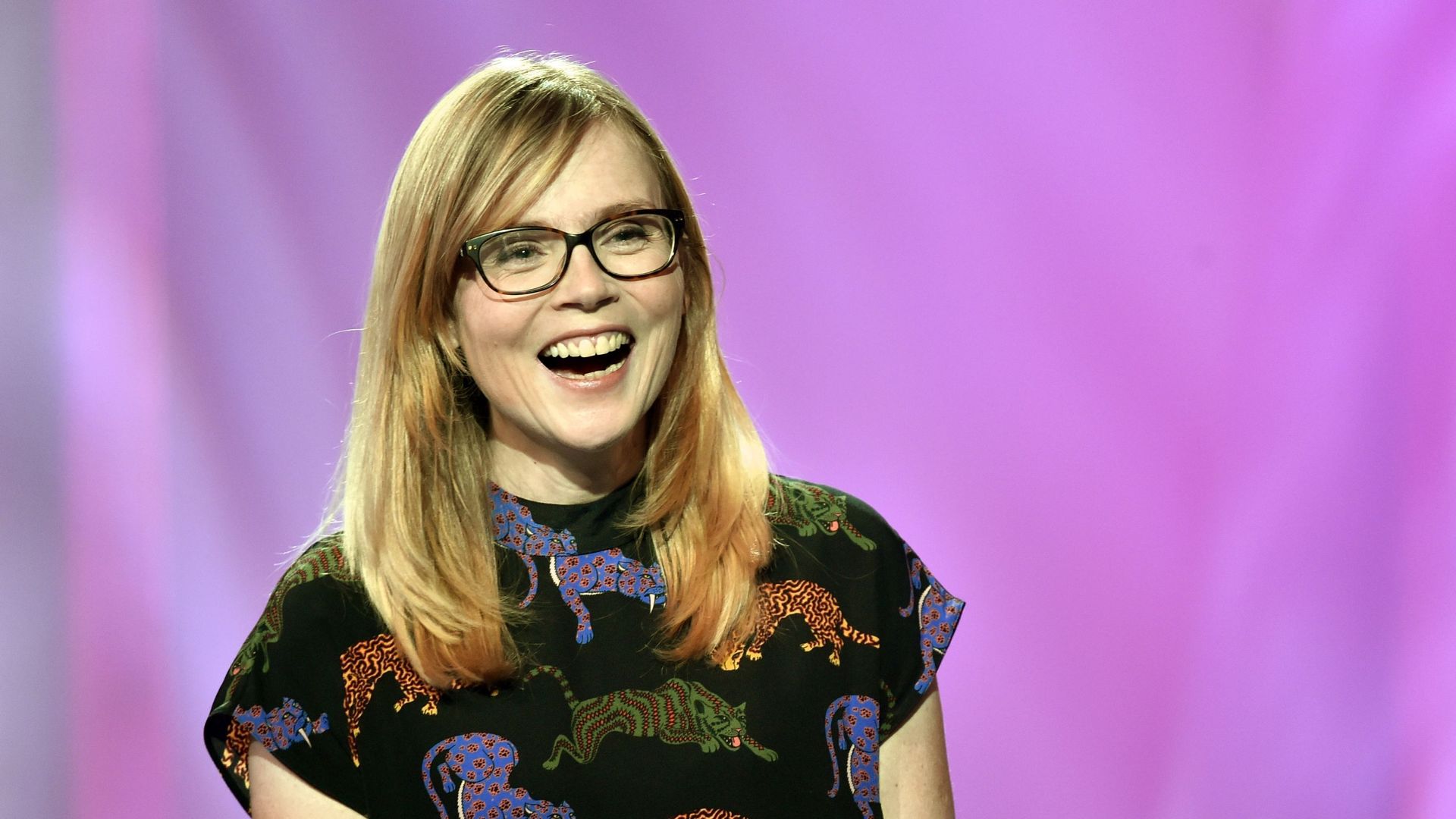 La comédienne Isabelle Carré récompensée pour son premier roman - RTBF ...