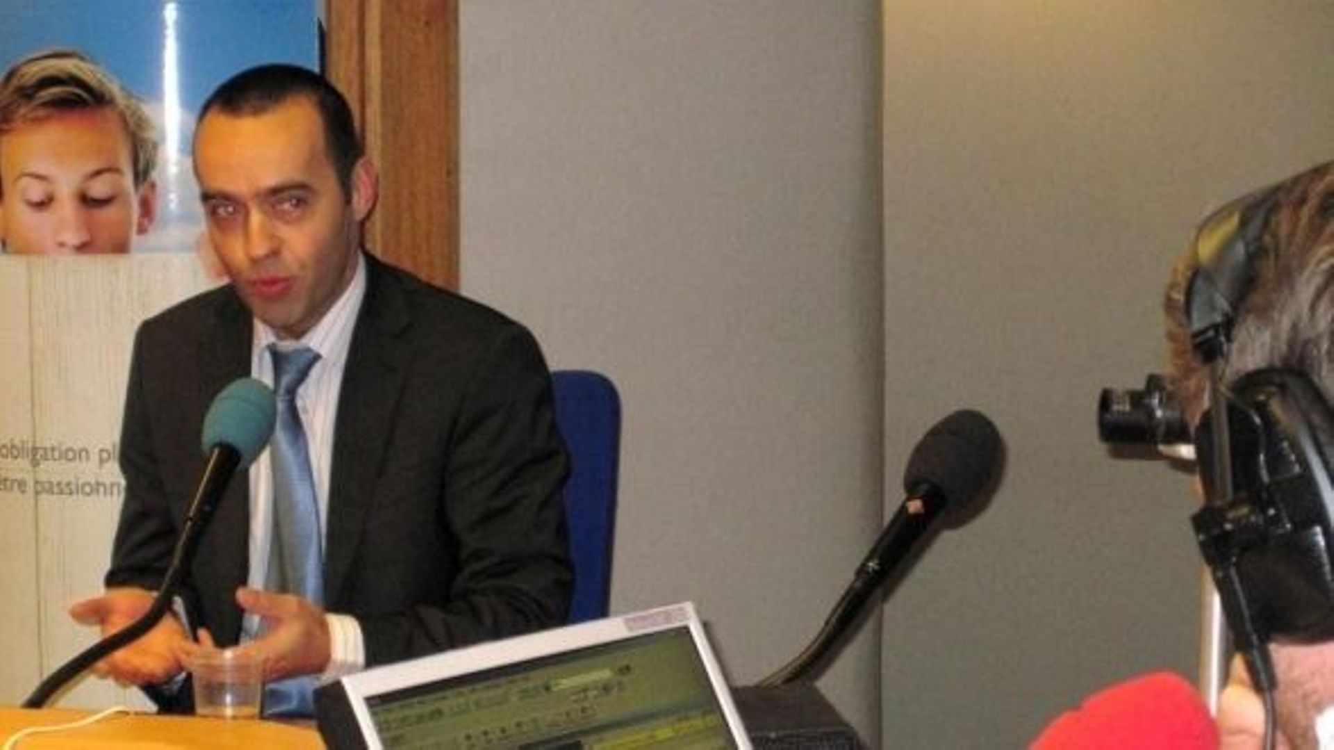 Bruno Tobback (sp.a) est l'invité de Matin Première - RTBF Actus